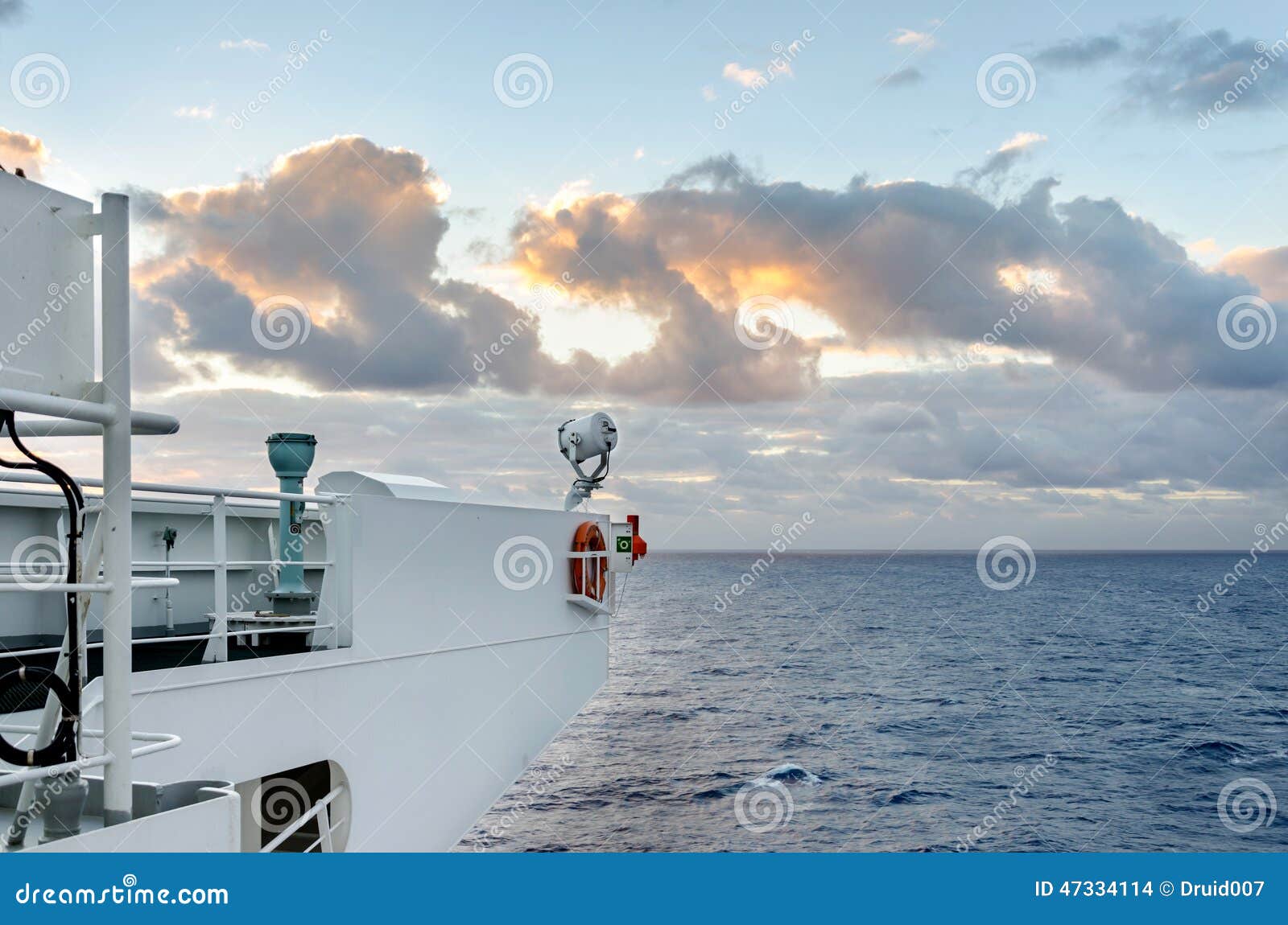 Starboard wing stock photo. Image of sunset, waves, clouds - 47334114