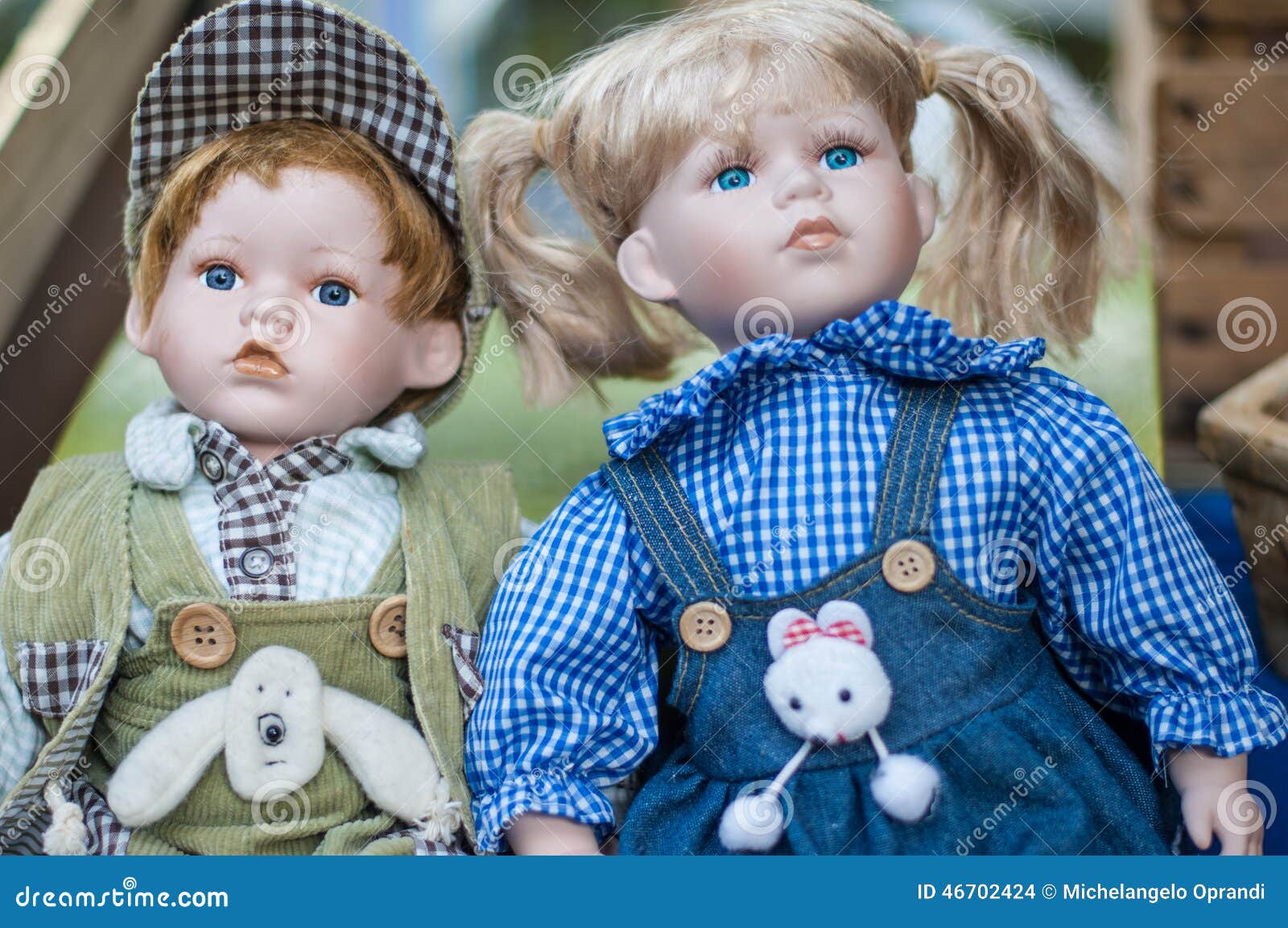 Stare lalki zdjęcie stock. Obraz złożonej z pchła, dziecko - 46702424