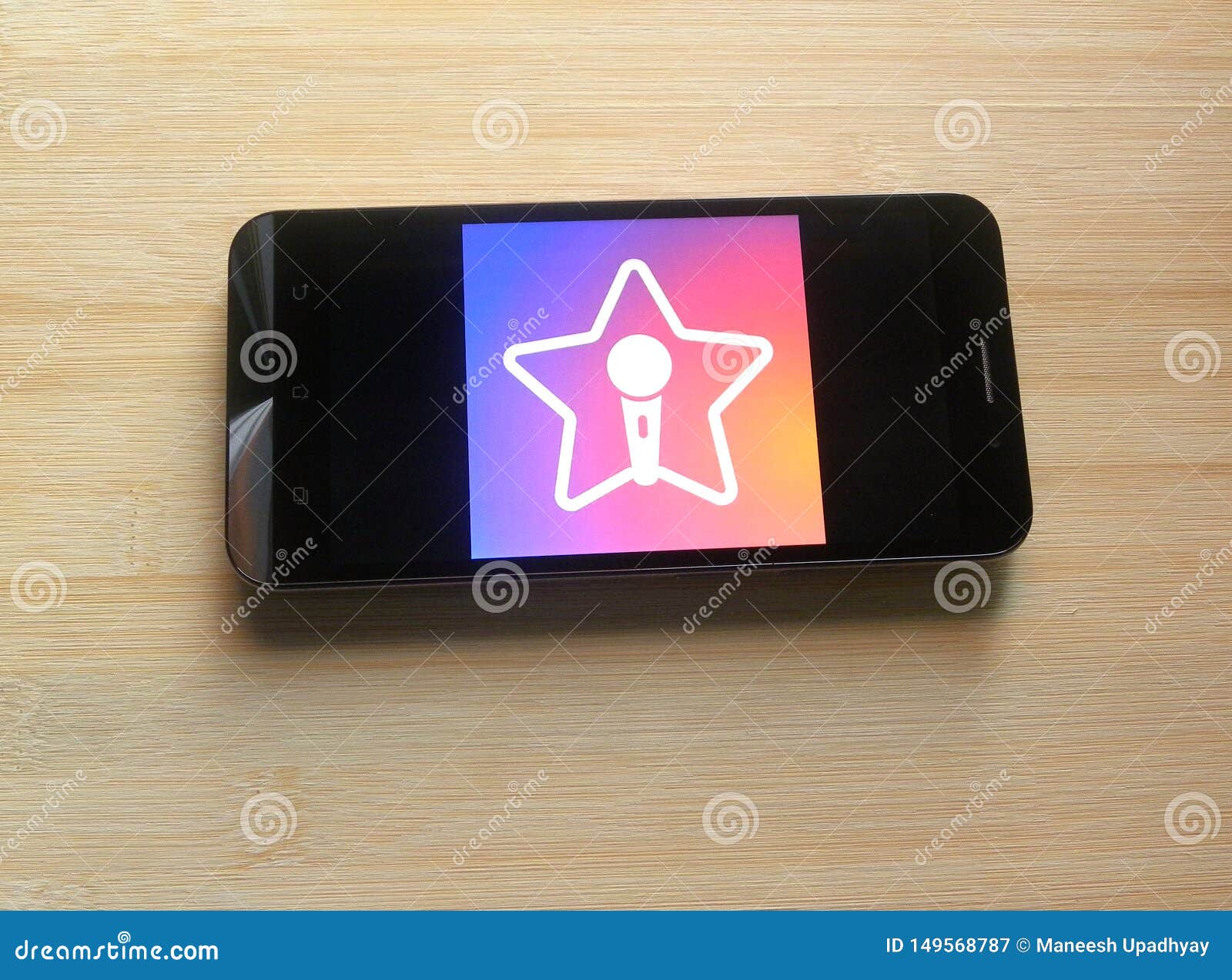 StarMaker app editorial photography. Image of design - 149568787