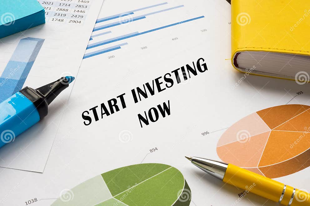 START INVESTING NOW Phrase on the Page Stock Photo - Image of time ...
