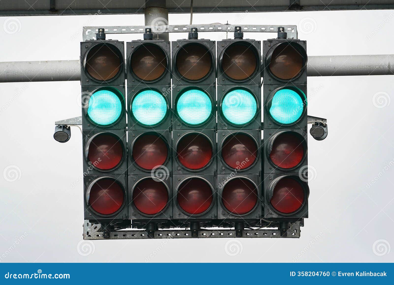 Start Lights in Racing Circuit Stock Photo - Image of circuit, finish ...
