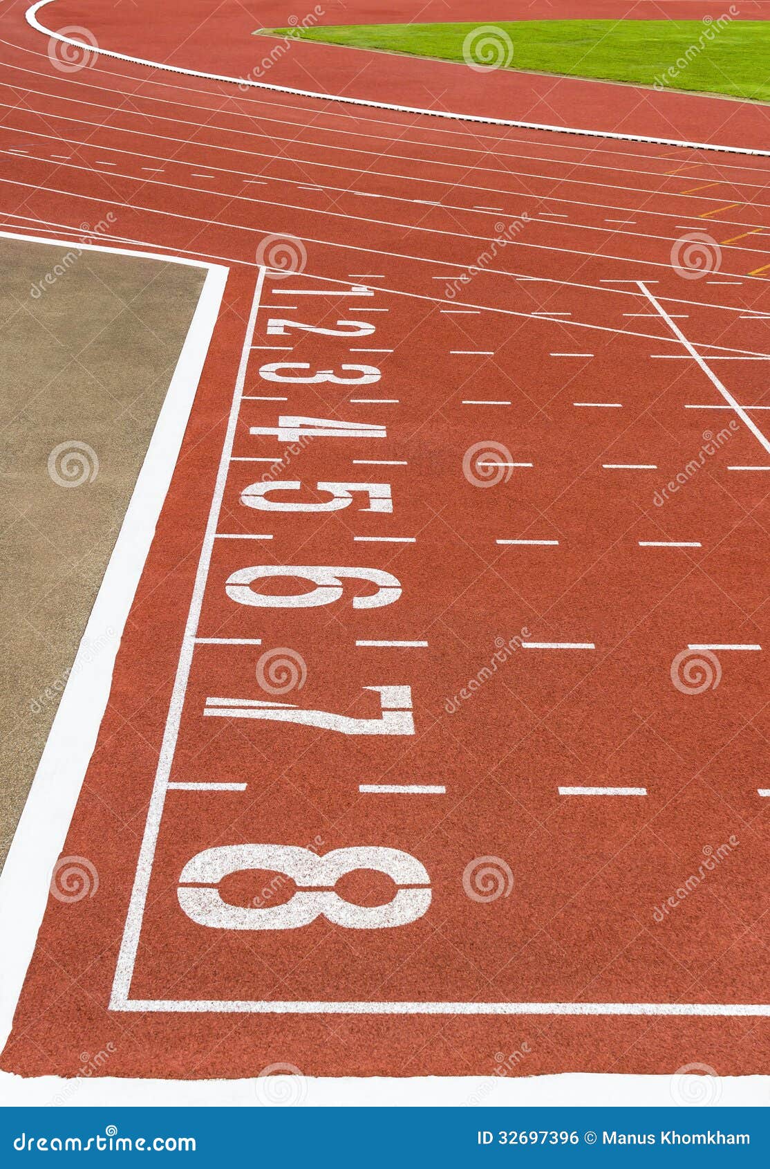 Start running track stock photo. Image of racecourse - 32697396
