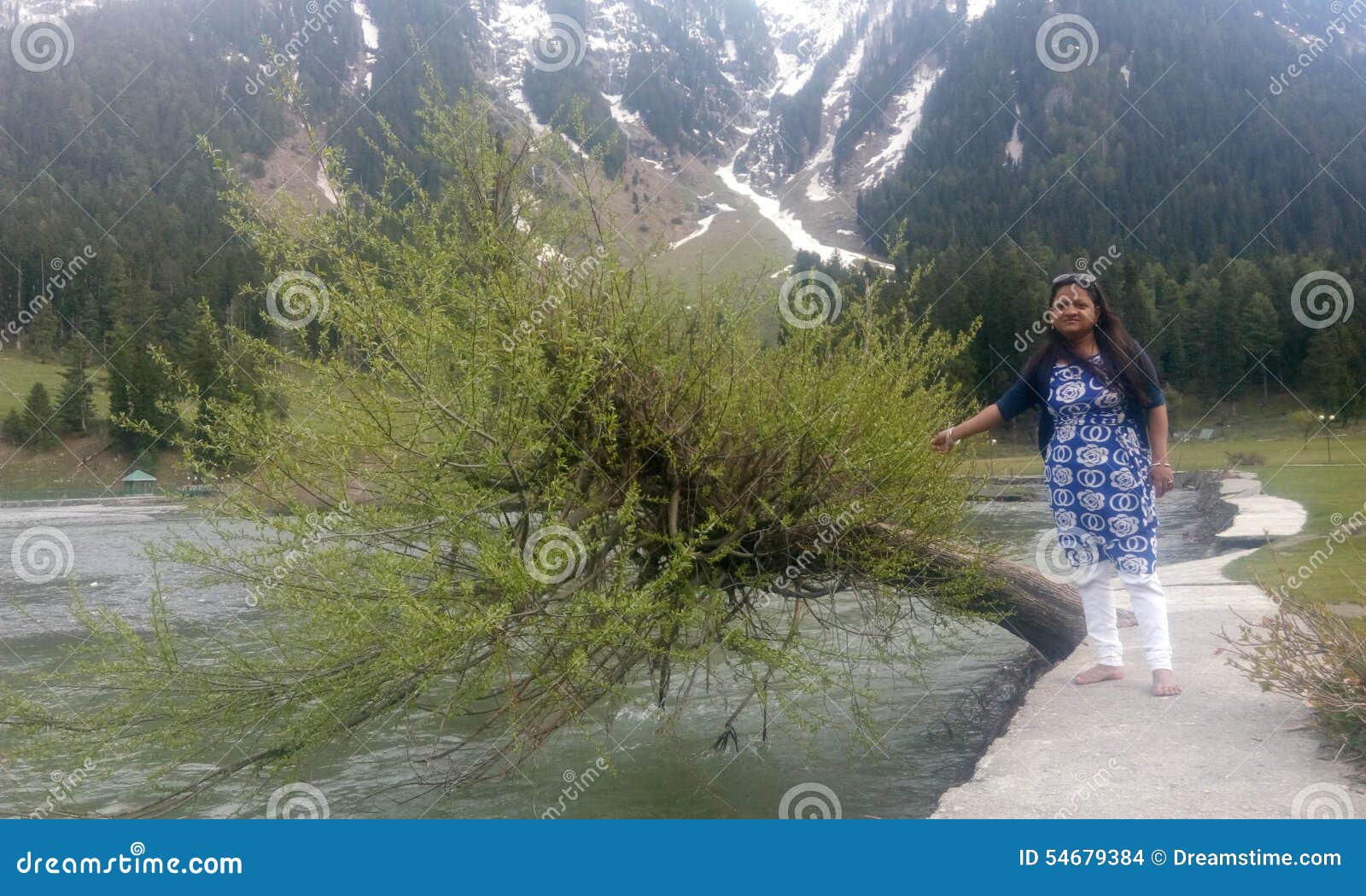 Start of trip editorial stock image. Image of trip, kashmir - 54679384