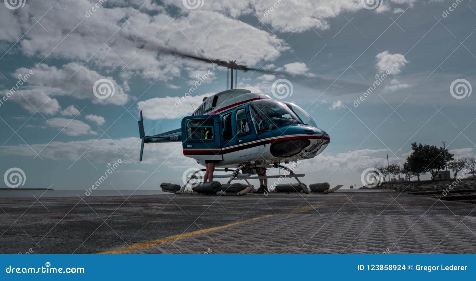 STARTING HELICOPTER | HIGH QUALITY) Editorial Stock Image - Image of ...