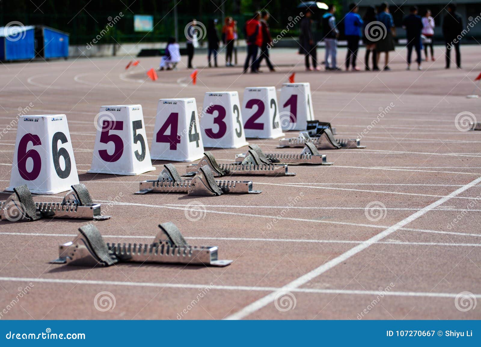 Start of the 100m Women editorial photography. Image of endurance ...