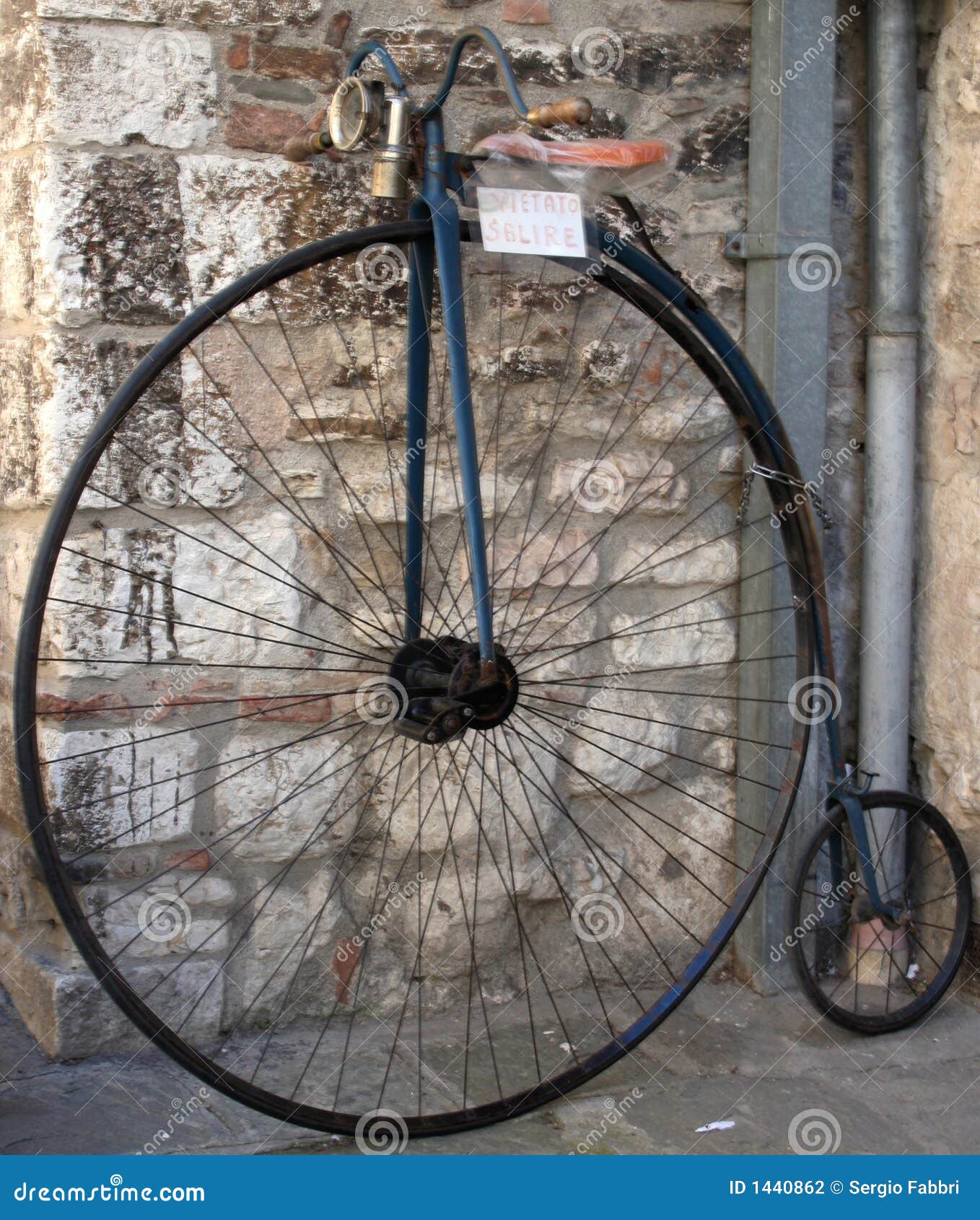 Stary rower zdjęcie stock. Obraz złożonej z charcica, koła - 1440862