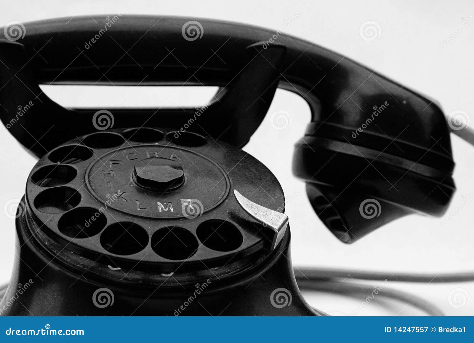 Stary telefon obraz stock. Obraz złożonej z czerń, symbol - 14247557