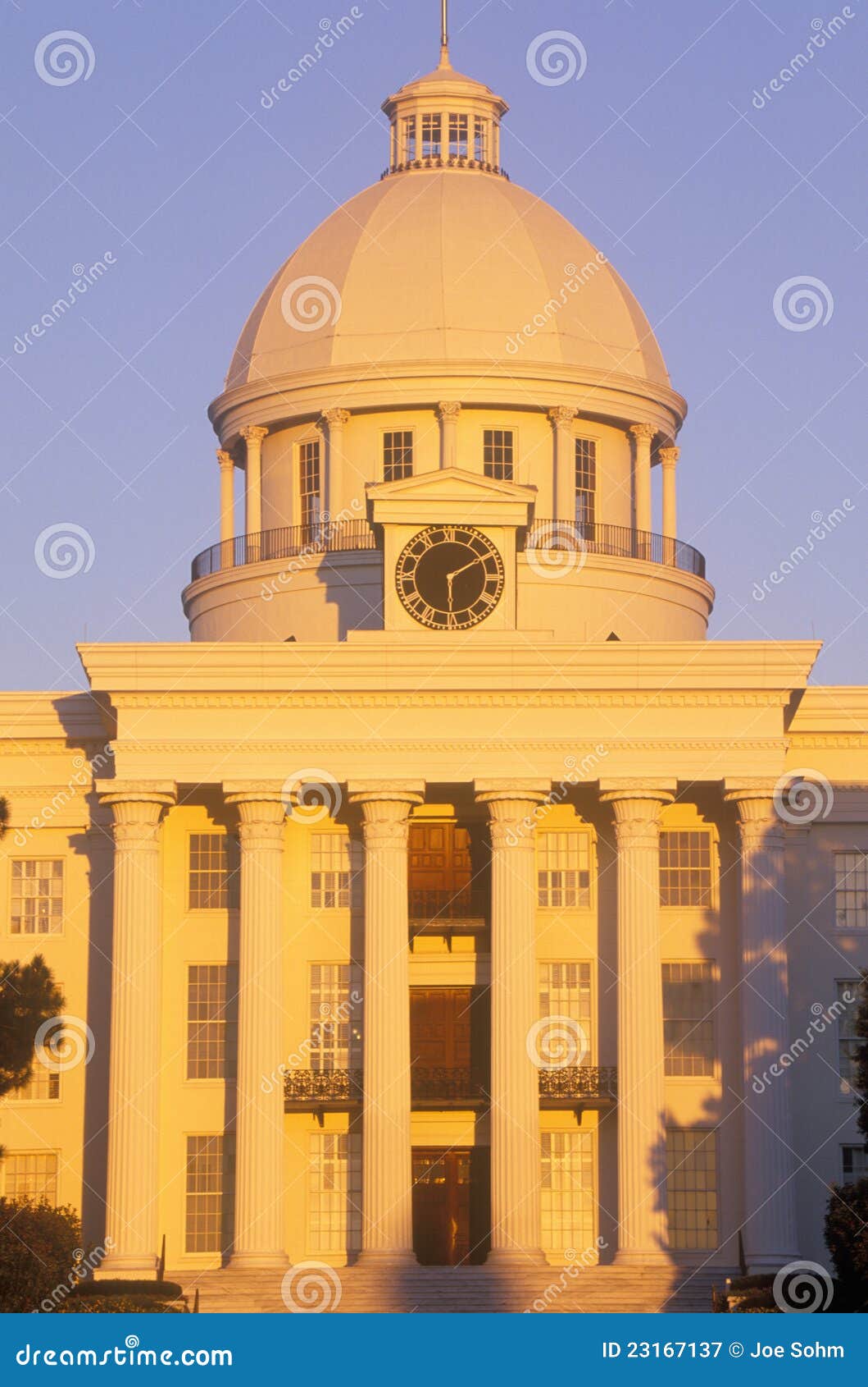 State Capitol of Alabama stock image. Image of landmark - 23167137