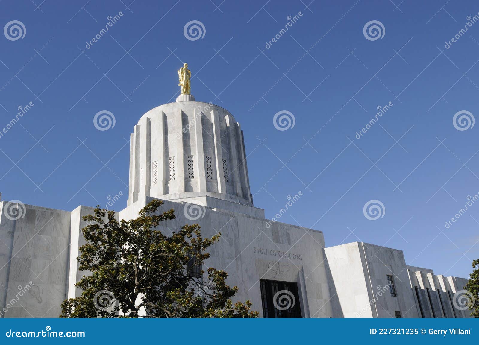 State Capitol Building in Salem, Oregon Stock Image - Image of state ...