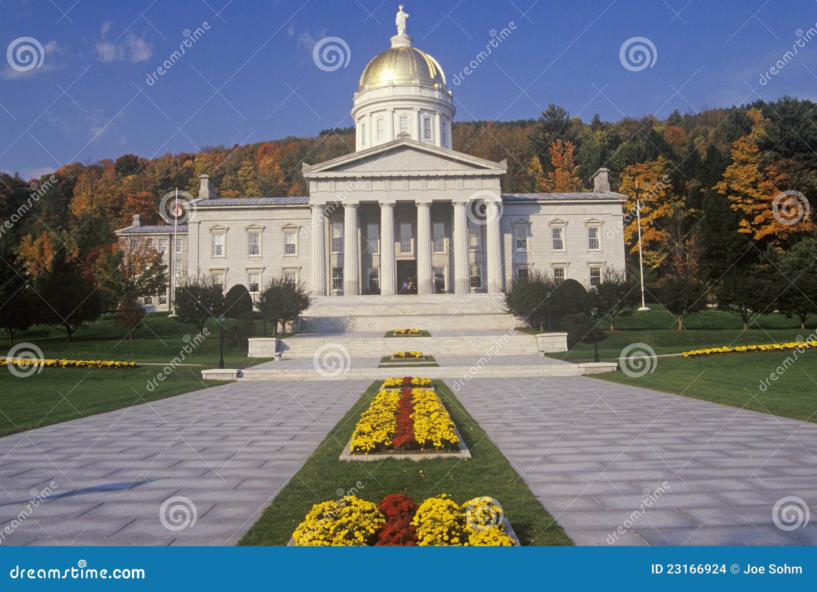 State Capitol of Vermont stock photo. Image of scene - 23166924