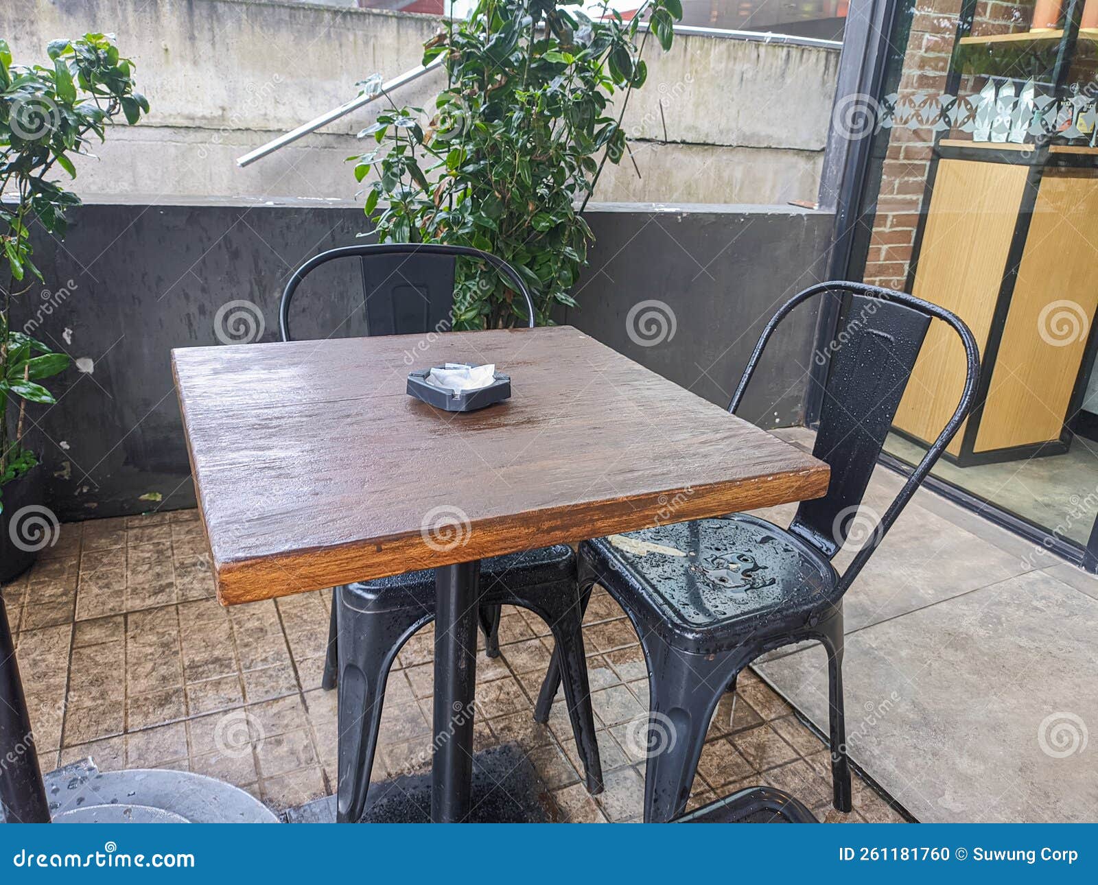 The State of the Coffee Shop that is Empty of Visitors Looks Clean ...