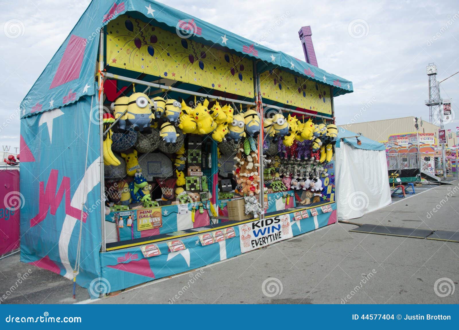 State fair booth editorial stock image. Image of ball - 44577404