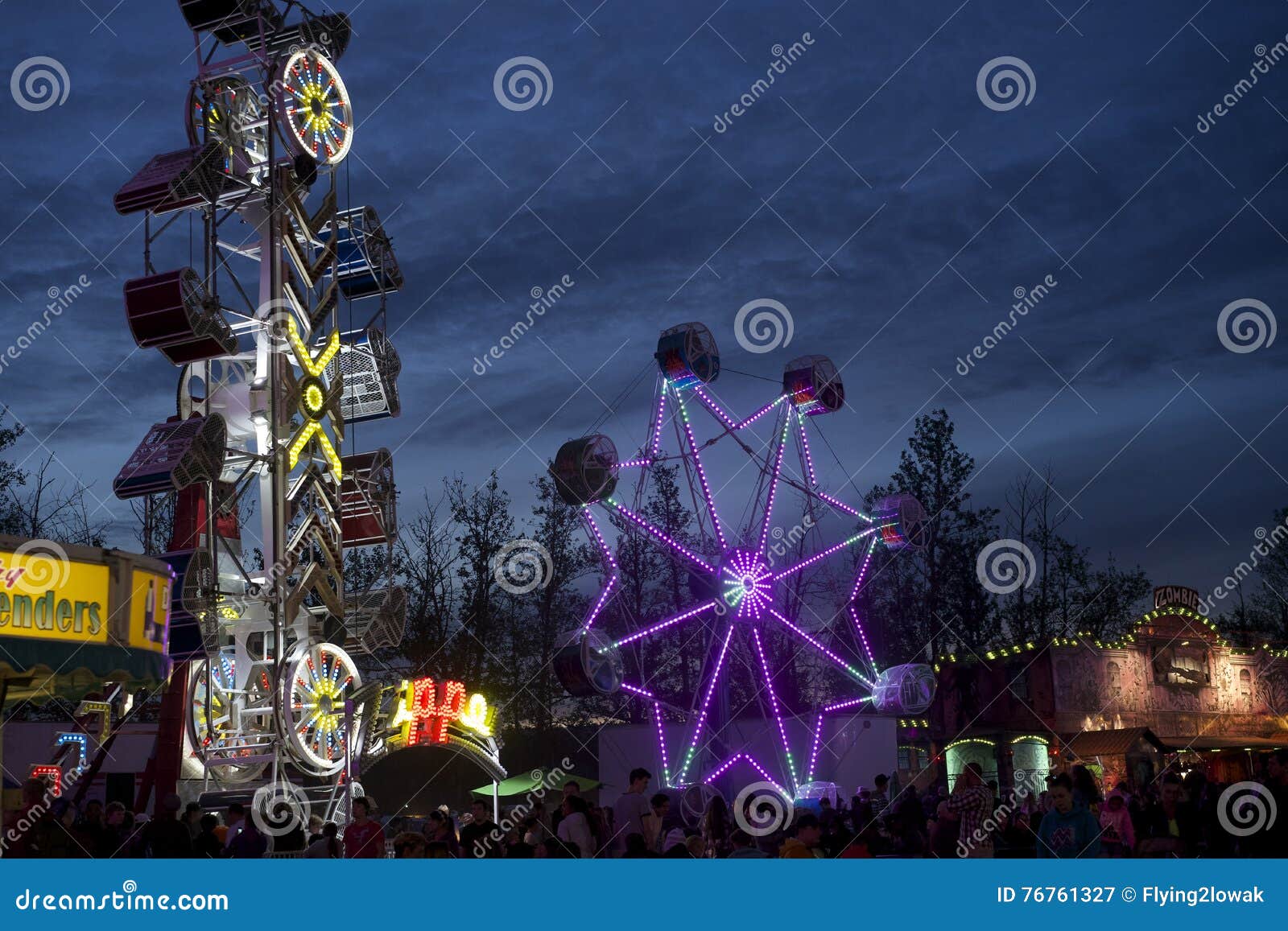 State Fair at night. editorial photography. Image of holiday - 76761327