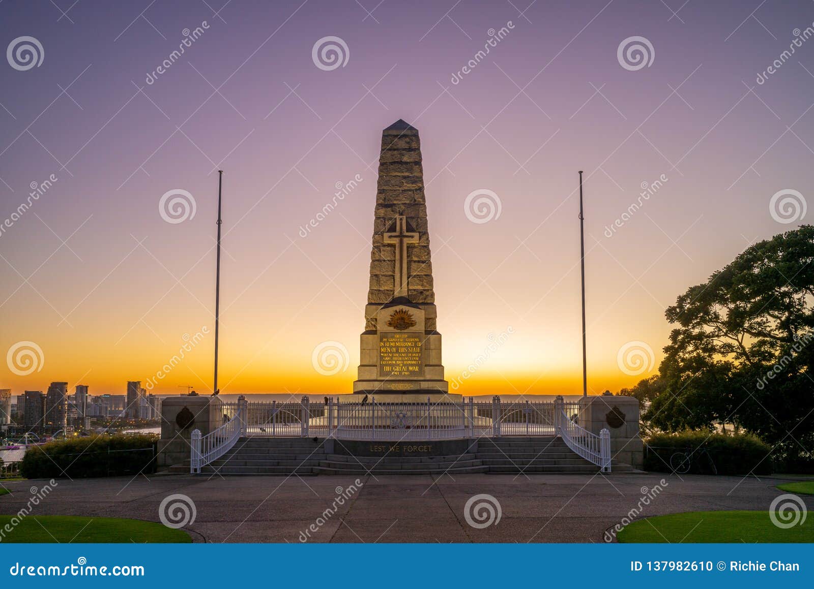 State War Memorial in Perth, Australia at Dawn Editorial Image - Image ...