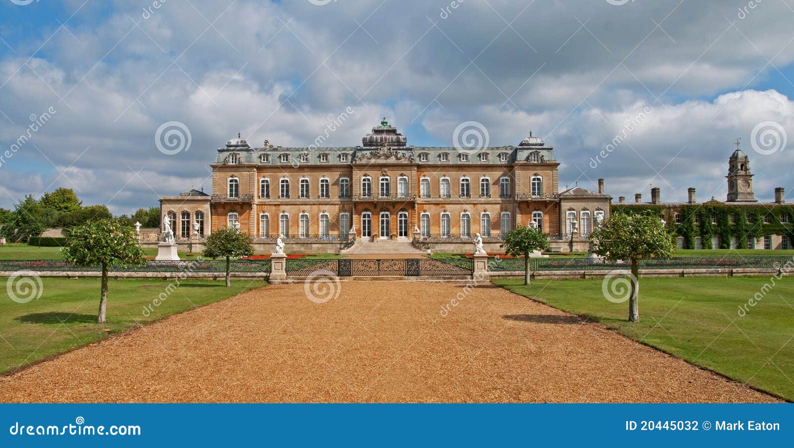 Stately Home stock photo. Image of georgian, impressive - 20445032