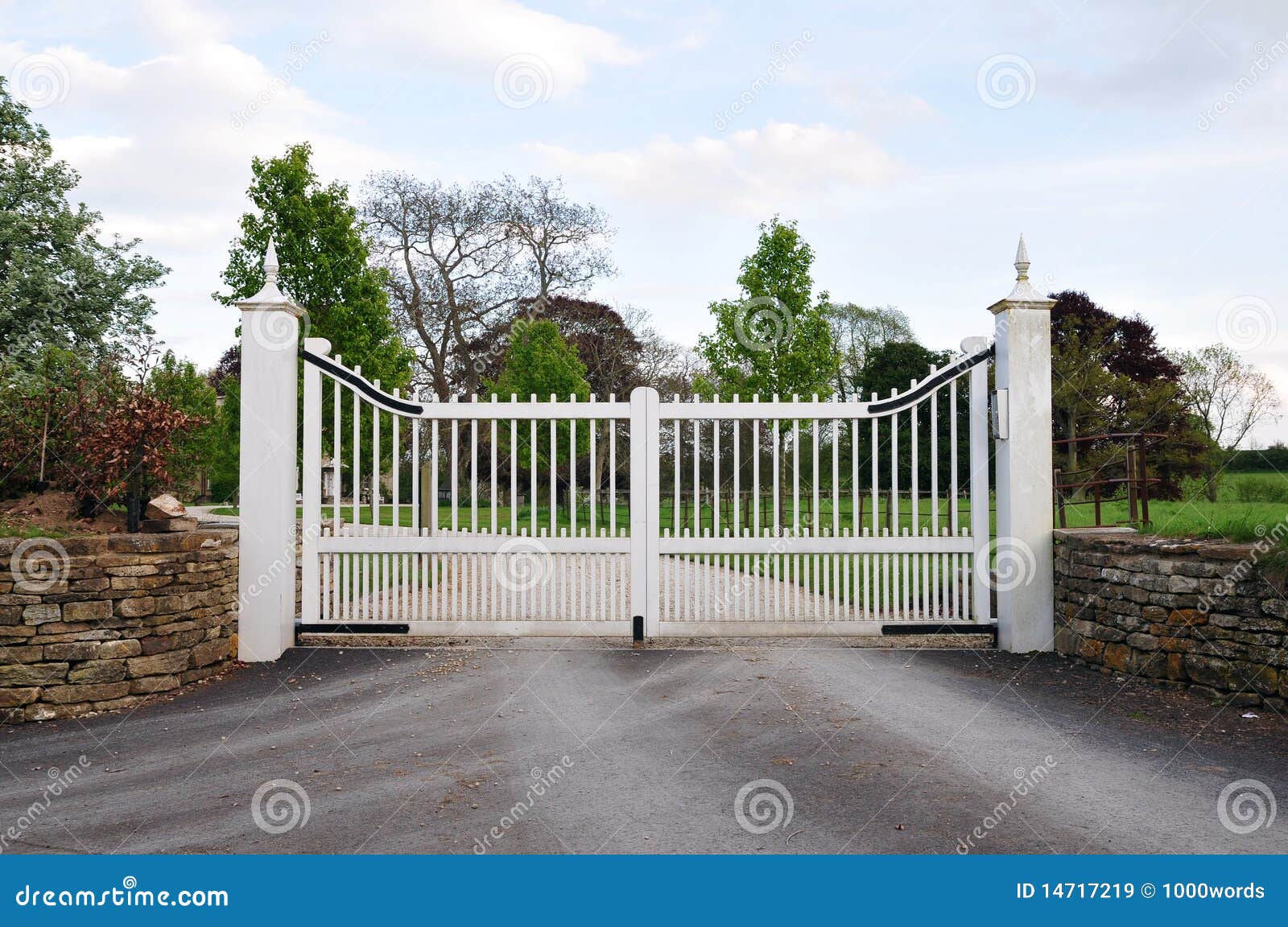 Stately Home Gates and Driveway Stock Image - Image of building, gates ...