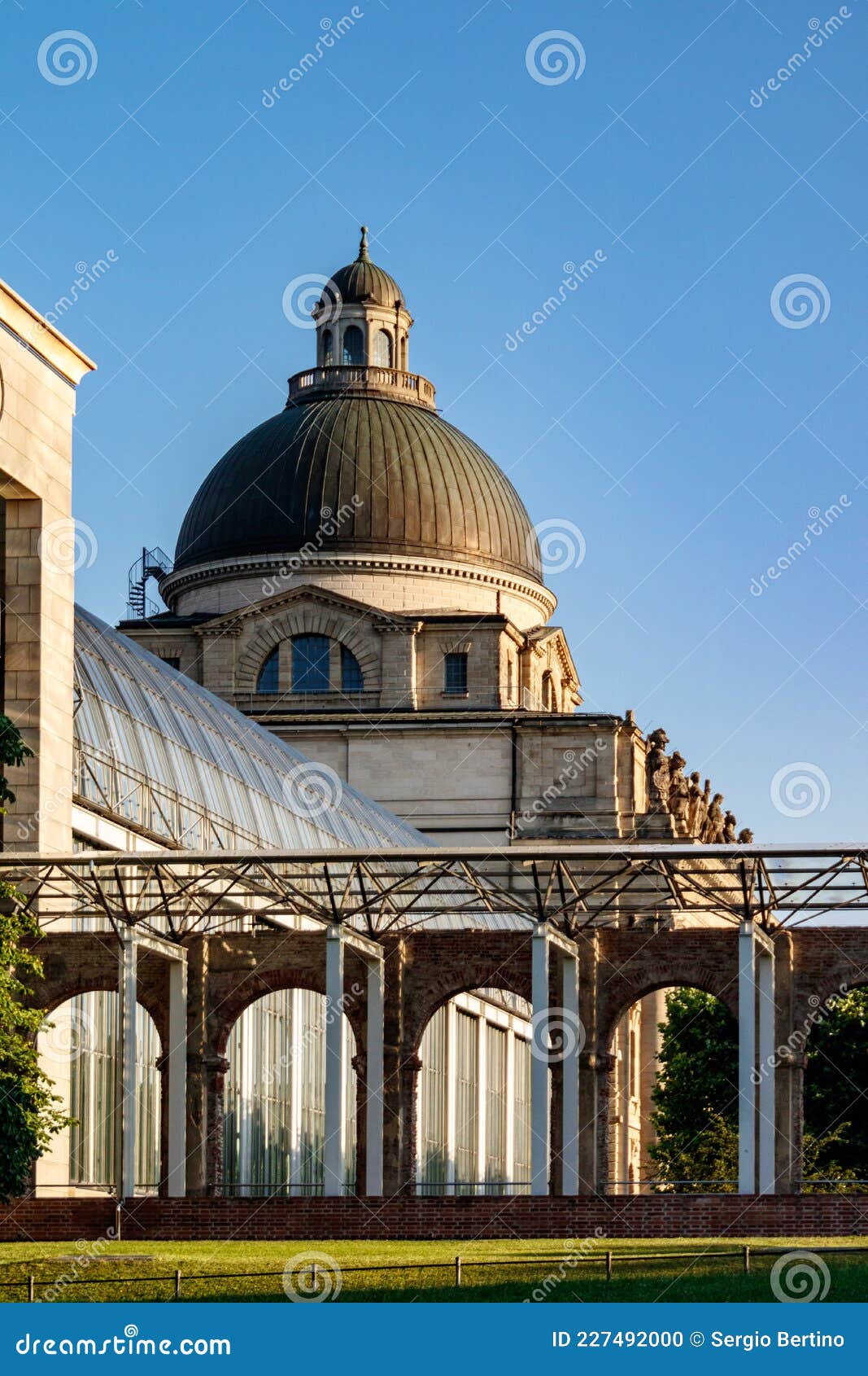 Stately Stone Building in Munich with Columns Stock Photo - Image of ...