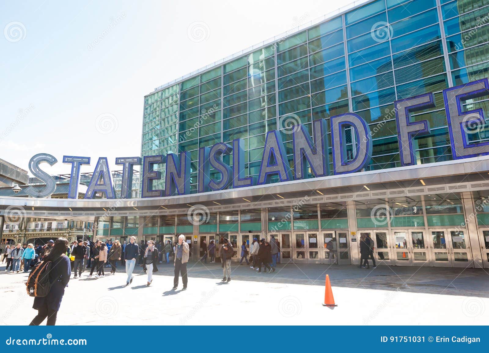 Staten Island Ferry Whitehall Terminal Foto editorial - Imagen de ...