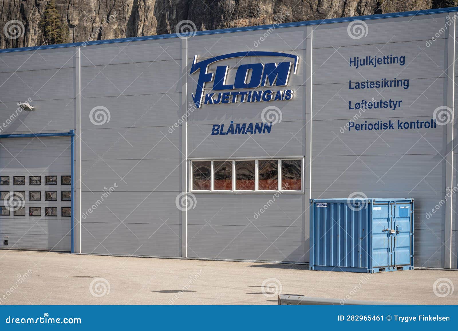 Exterior of Flom Kjetting Warehouse.. Editorial Photo - Image of urban ...