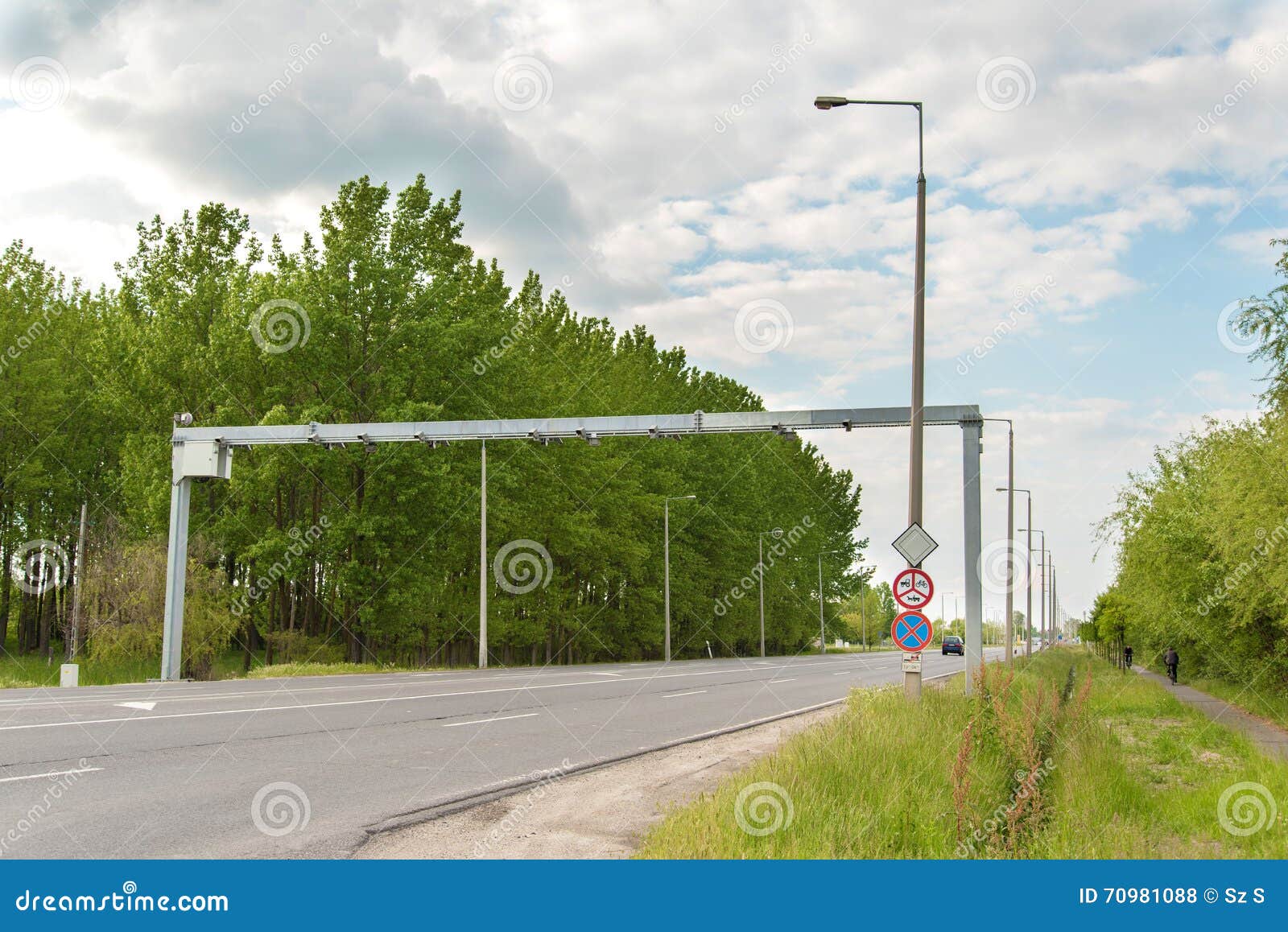 Static speed camera system stock photo. Image of driving - 70981088