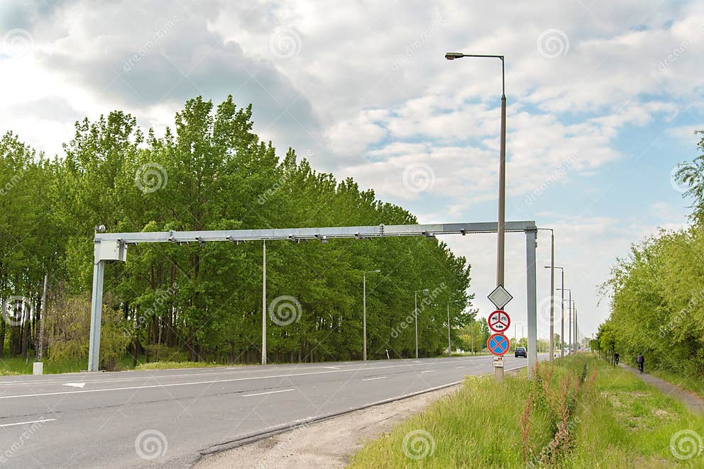Static speed camera system stock photo. Image of driving - 70981088