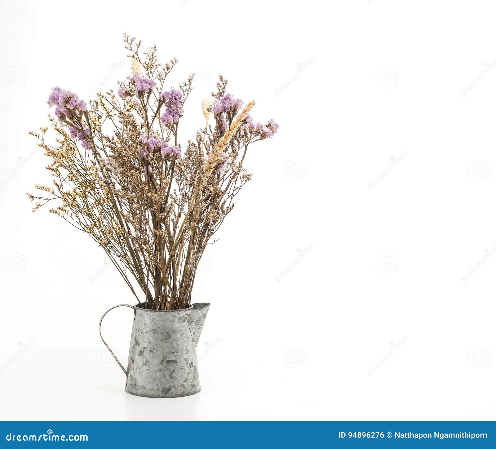 1,110 Dry Statice Flower Stock Photos - Free & Royalty-Free Stock ...