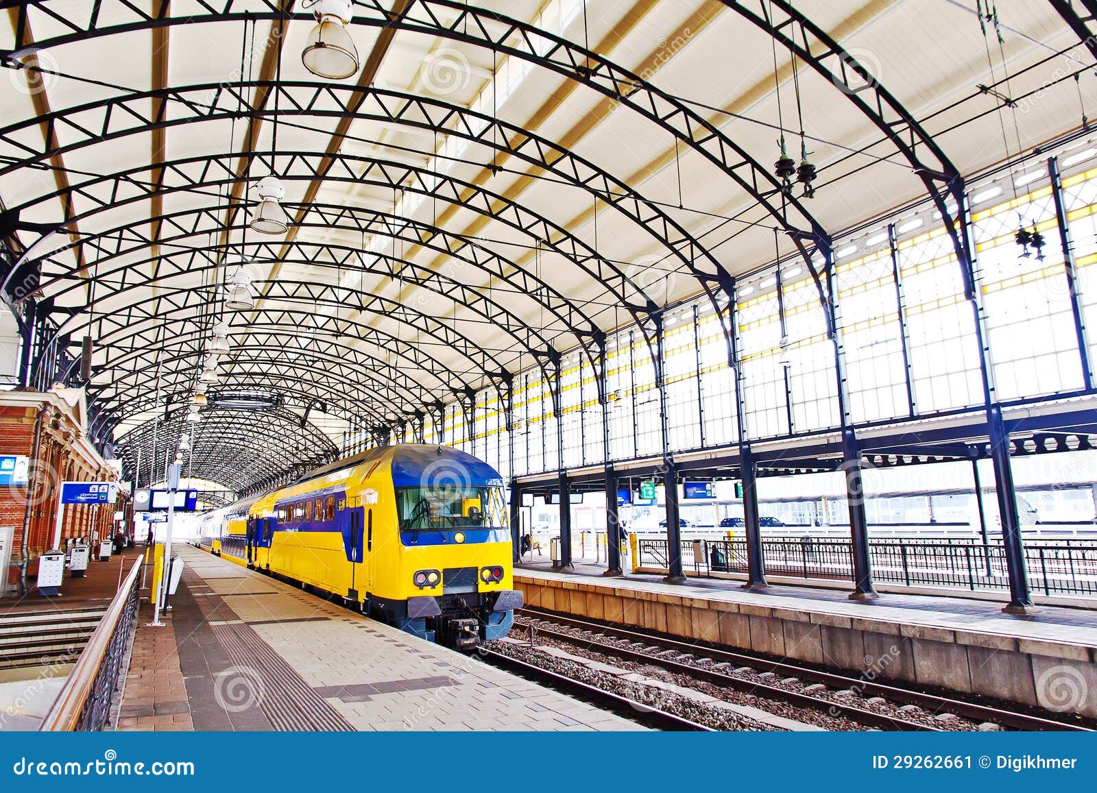 Station Den Haag HS stock image. Image of rail, platform - 29262661