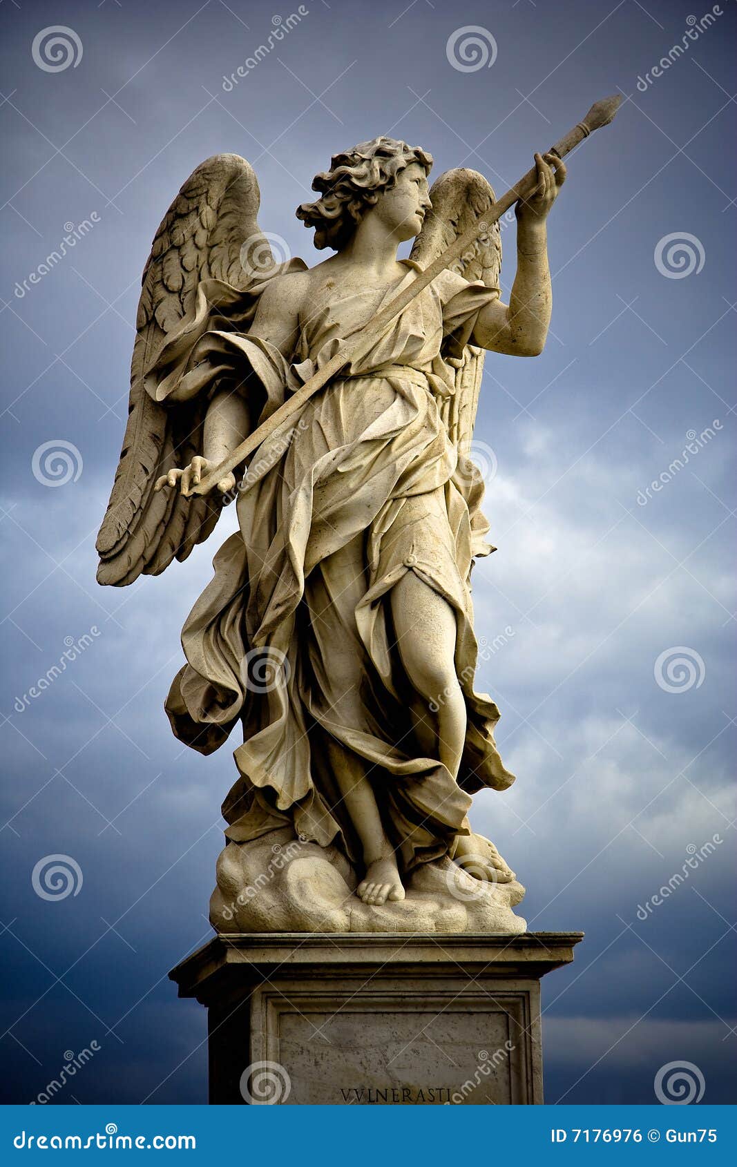 Statua dell'angelo fotografia stock. Immagine di italia - 7176976