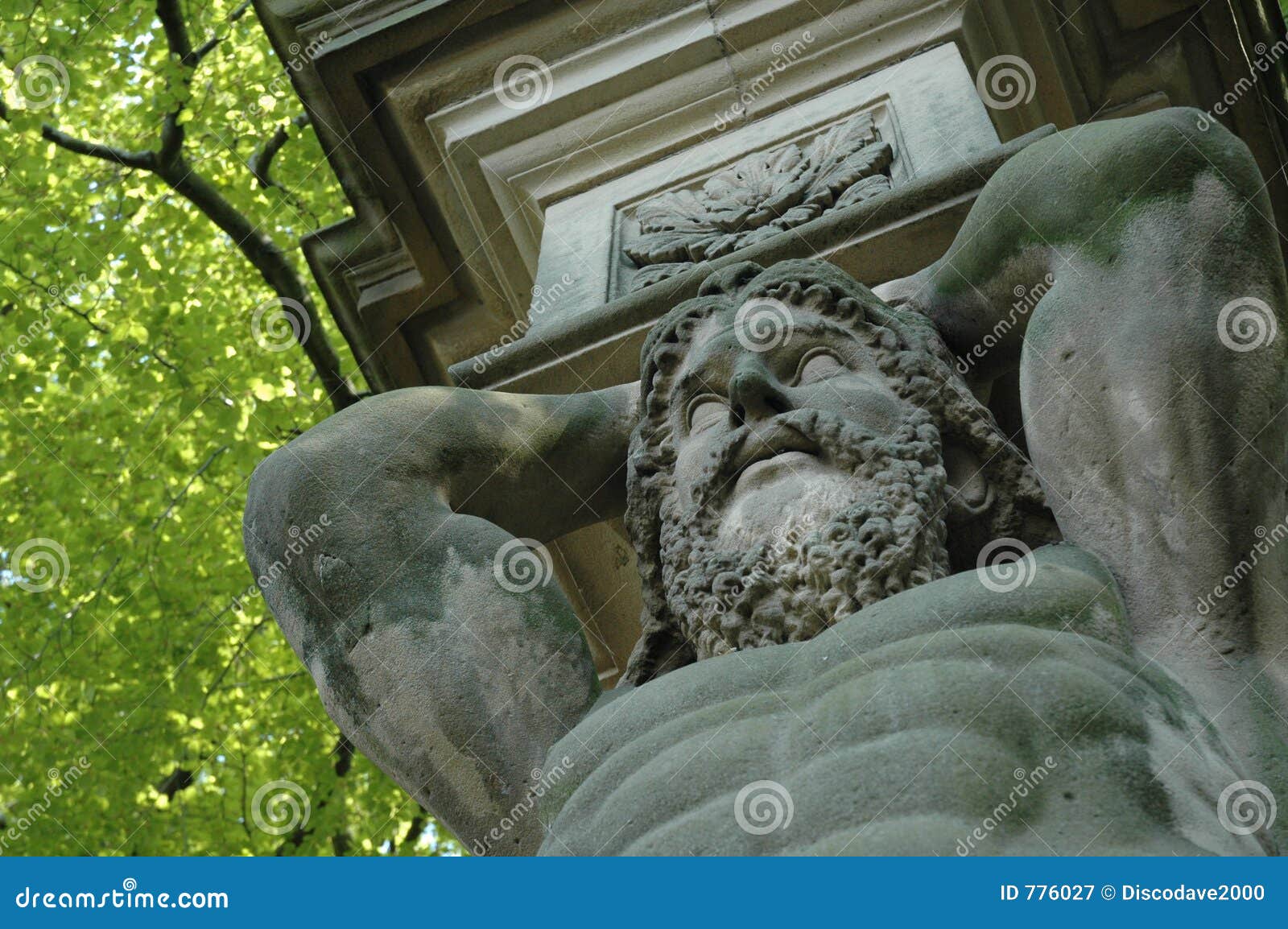 Statua di Ercole immagine stock. Immagine di testa, forma - 776027