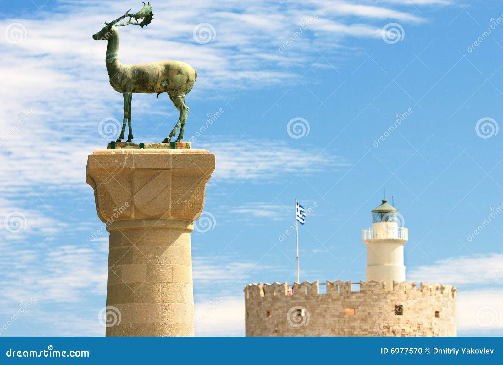 Statua Medioevale Dei Cervi in Rodi Fotografia Stock - Immagine di ...