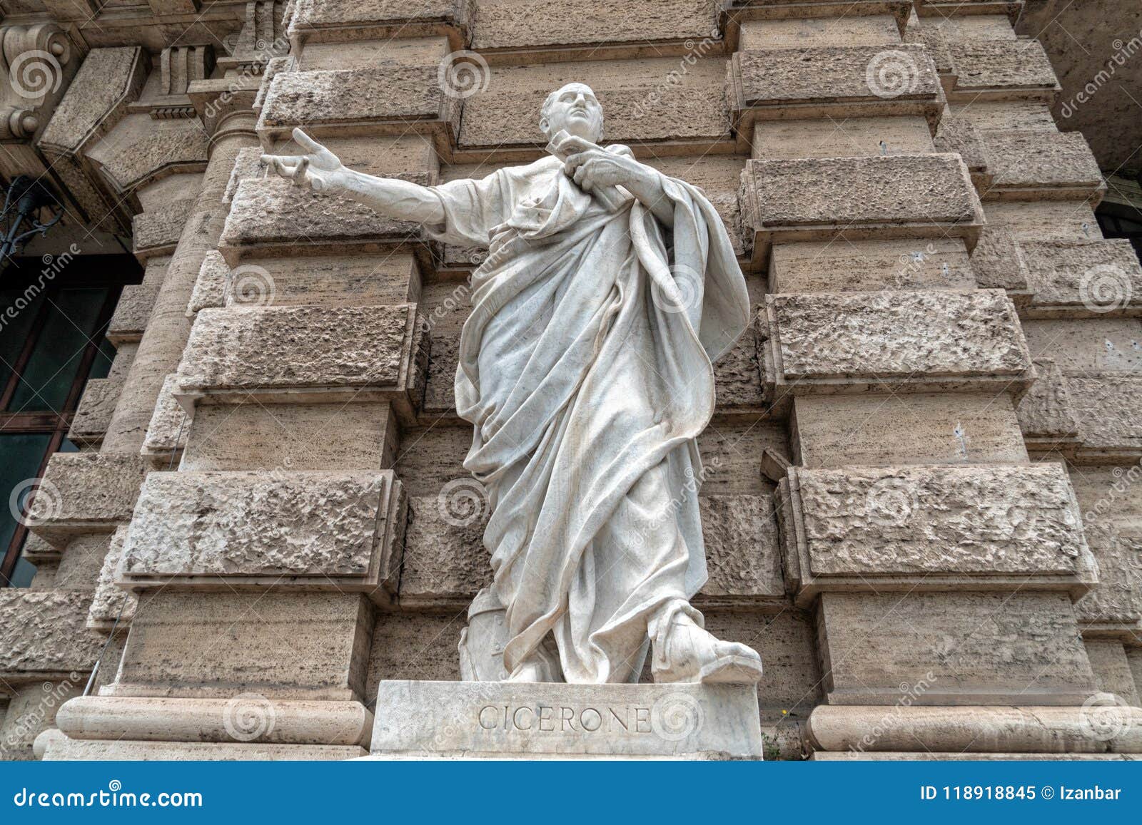 Statua Romana Di Marmo: Cicero Cicerone Immagine Stock - Immagine di ...