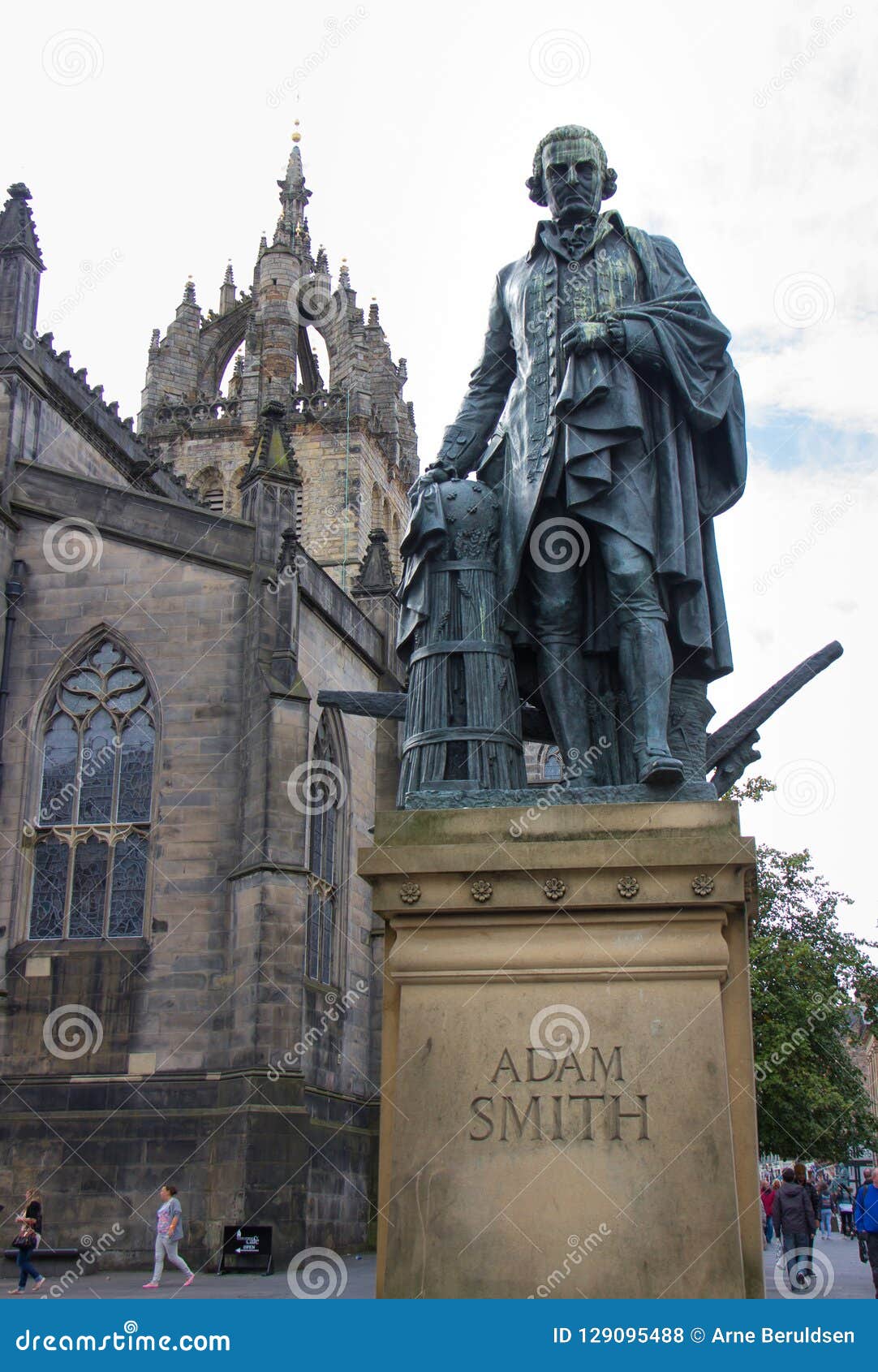 Statue of Adam Smith editorial stock photo. Image of britain - 129095488
