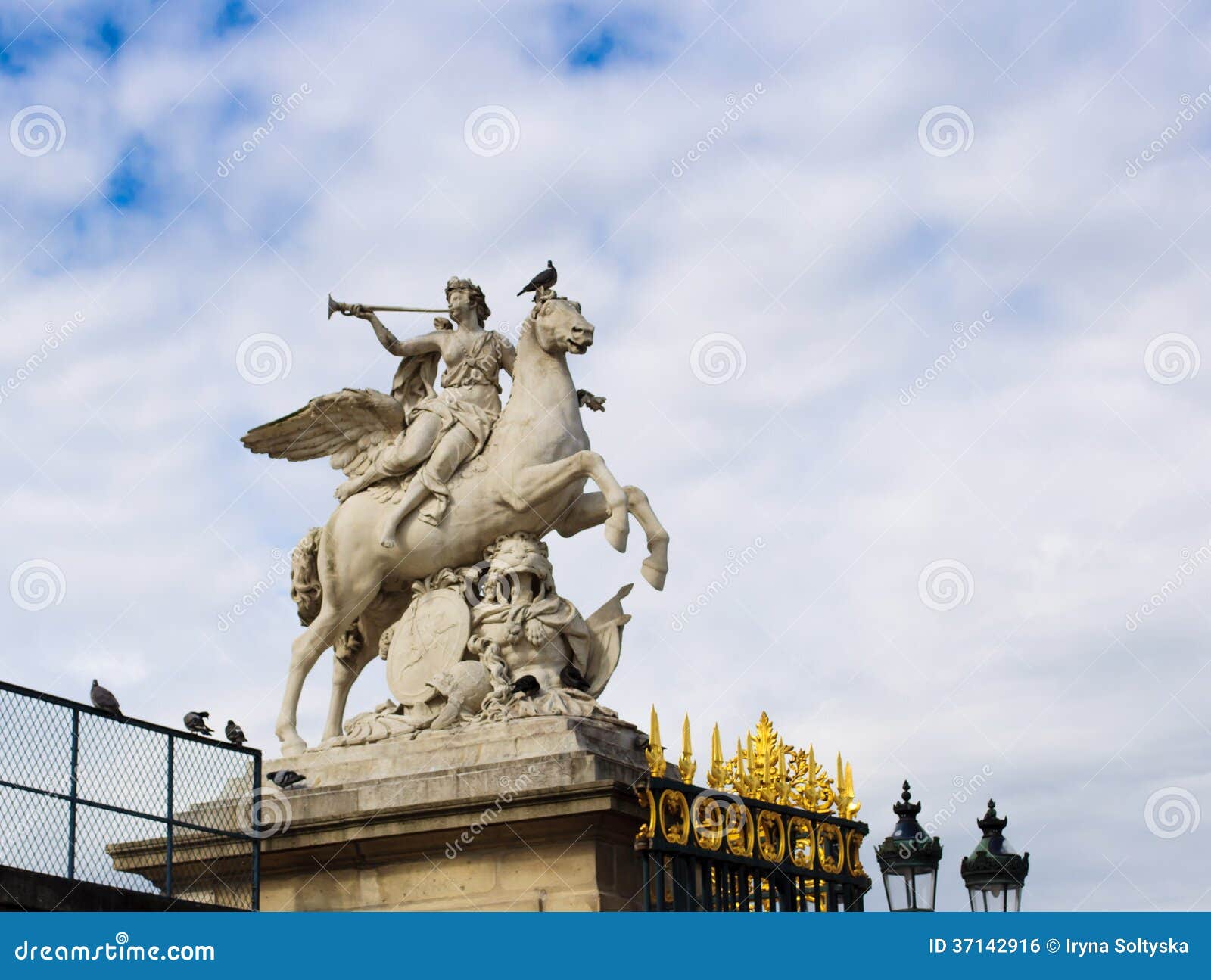Statue of an angel, Paris stock photo. Image of horizontal - 37142916