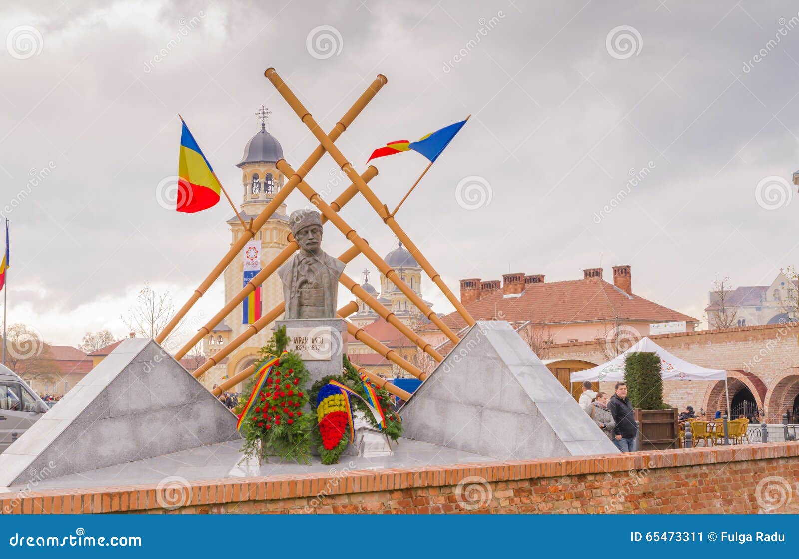 Statue of Avram Iancu editorial photo. Image of leader - 65473311