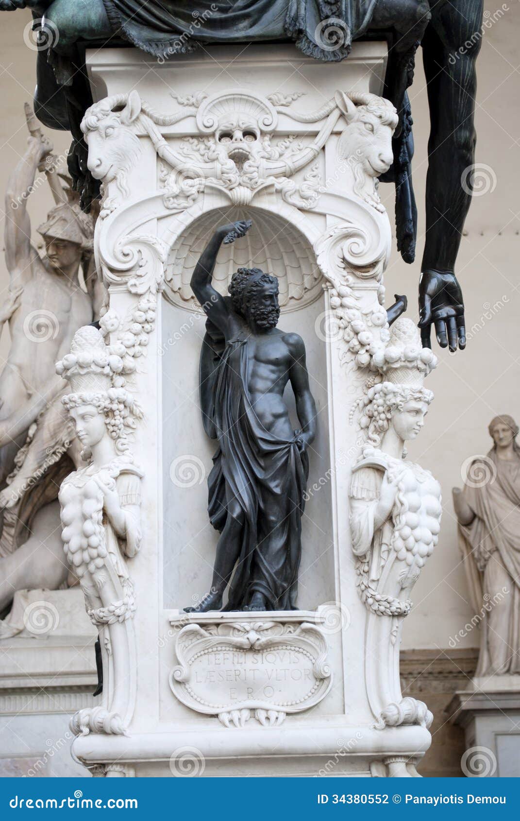 Statue editorial photography. Image of ancient, deity - 34380552