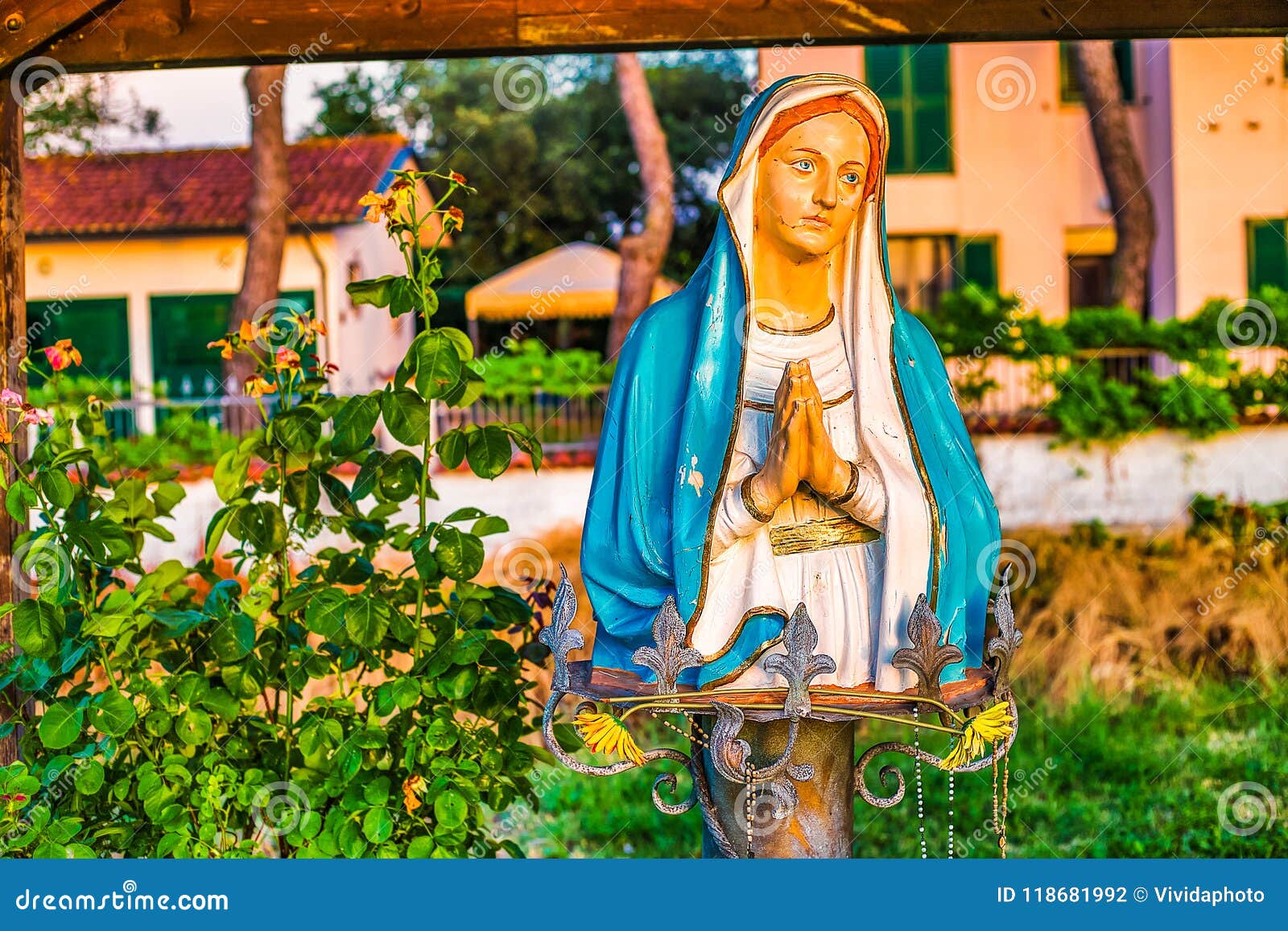 Statue of the Blessed Virgin Mary Stock Photo - Image of christian ...