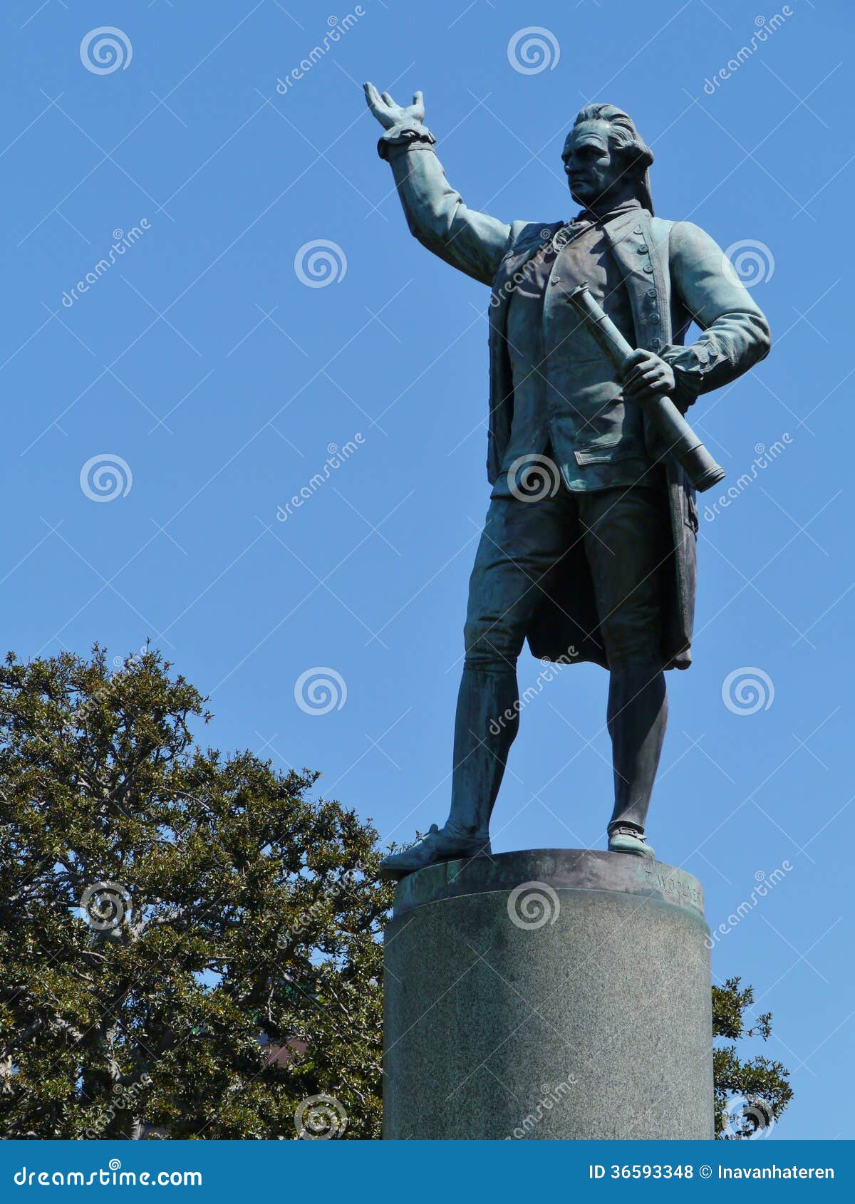 Statue Of Captain Cook Royalty Free Stock Photos - Image: 36593348