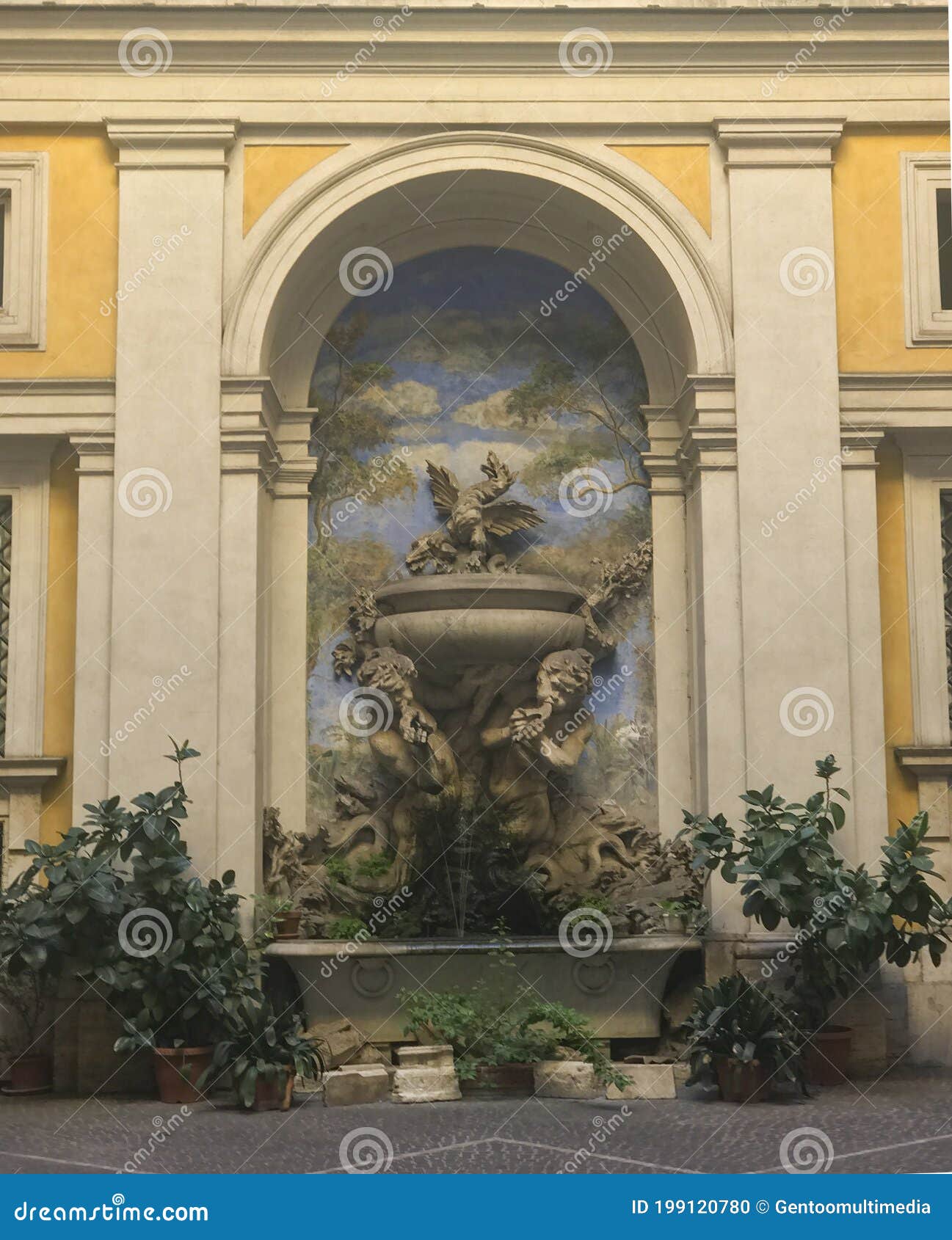 Statue in Courtyard in Rome Editorial Image - Image of roman, courtyard ...