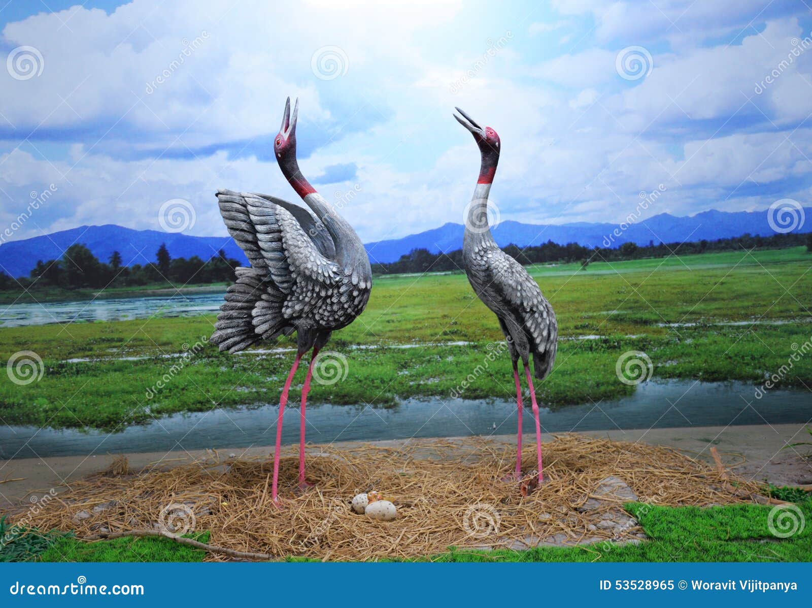 Statue cranes birds editorial image. Image of museums - 53528965