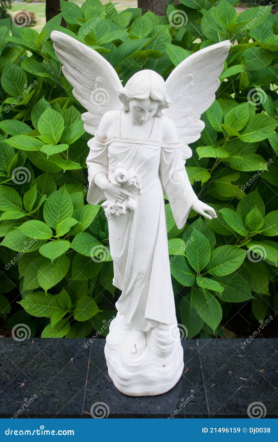 Statue d'ange image stock. Image du religion, gardien - 21496159