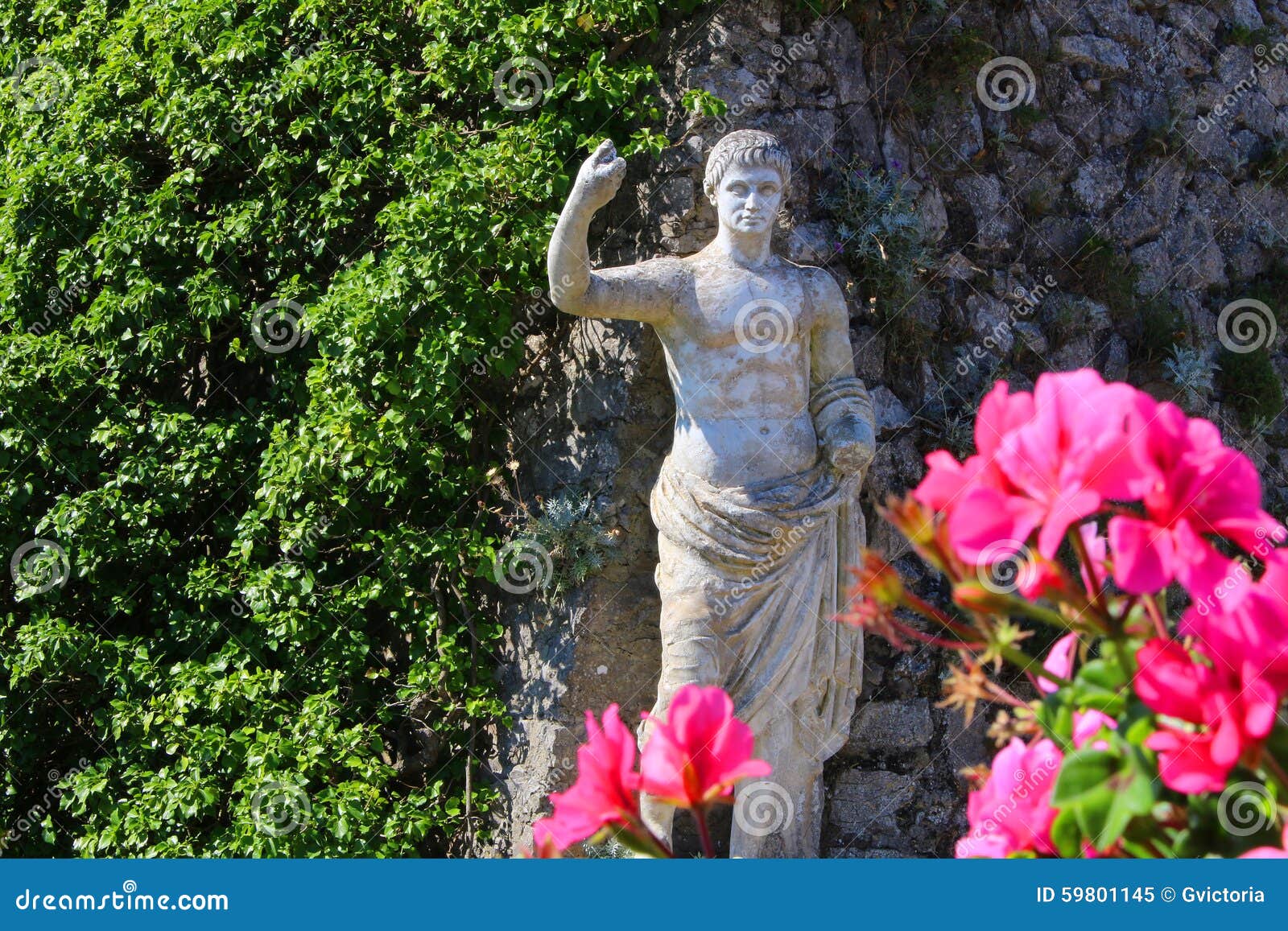 Statue de Capri image stock. Image du océan, sculpture - 59801145