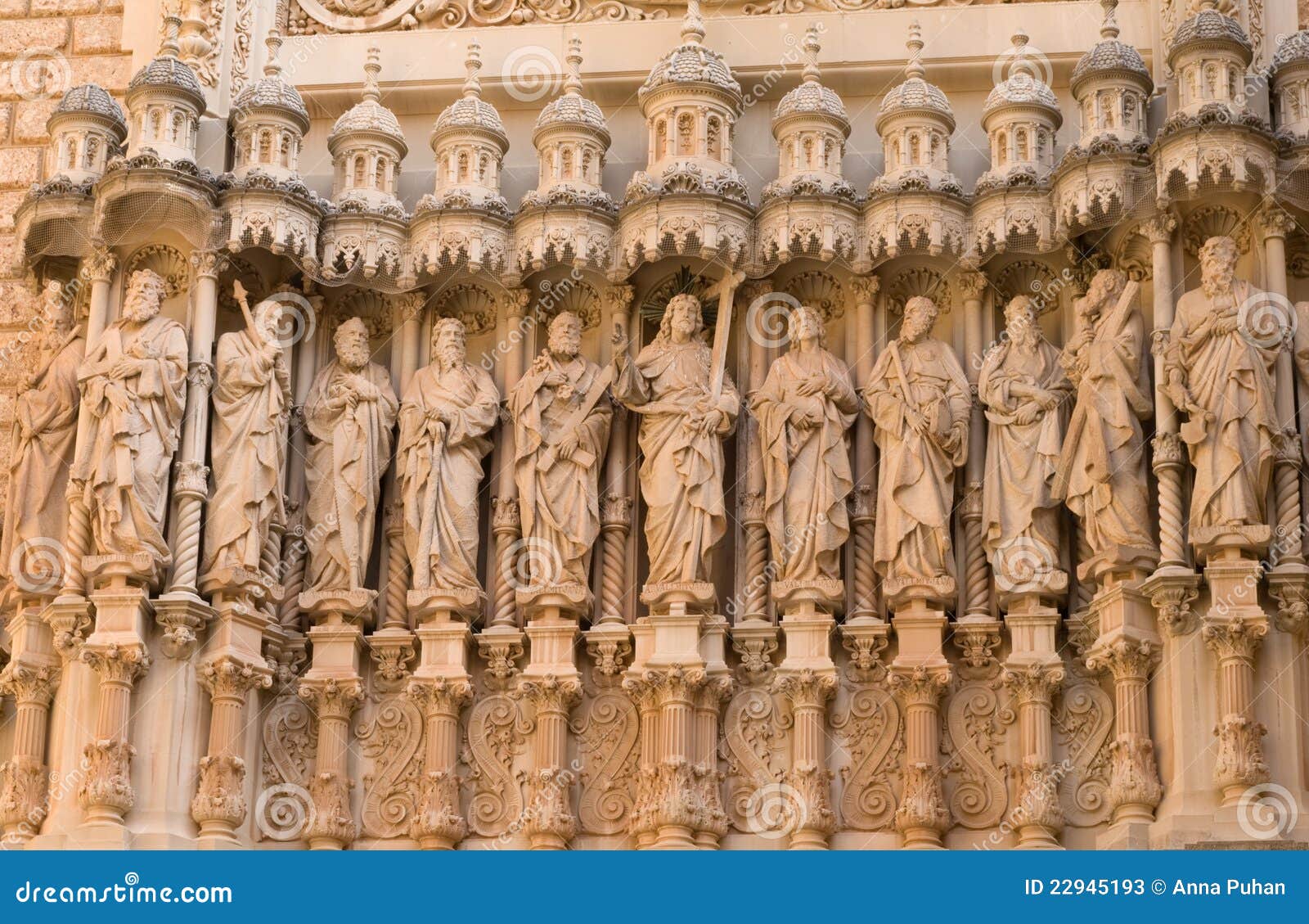 Statue dei dodici apostoli immagine stock. Immagine di spruzzo - 22945193