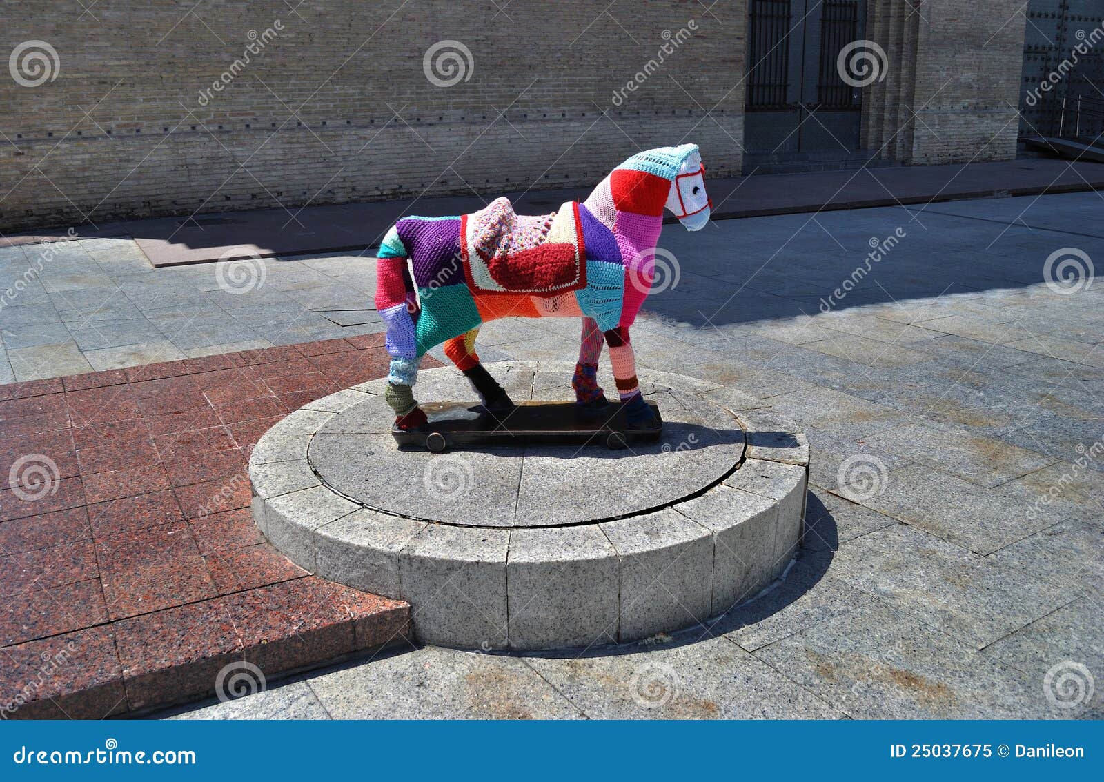 Statue dressed in wool stock image. Image of small, sculpture - 25037675