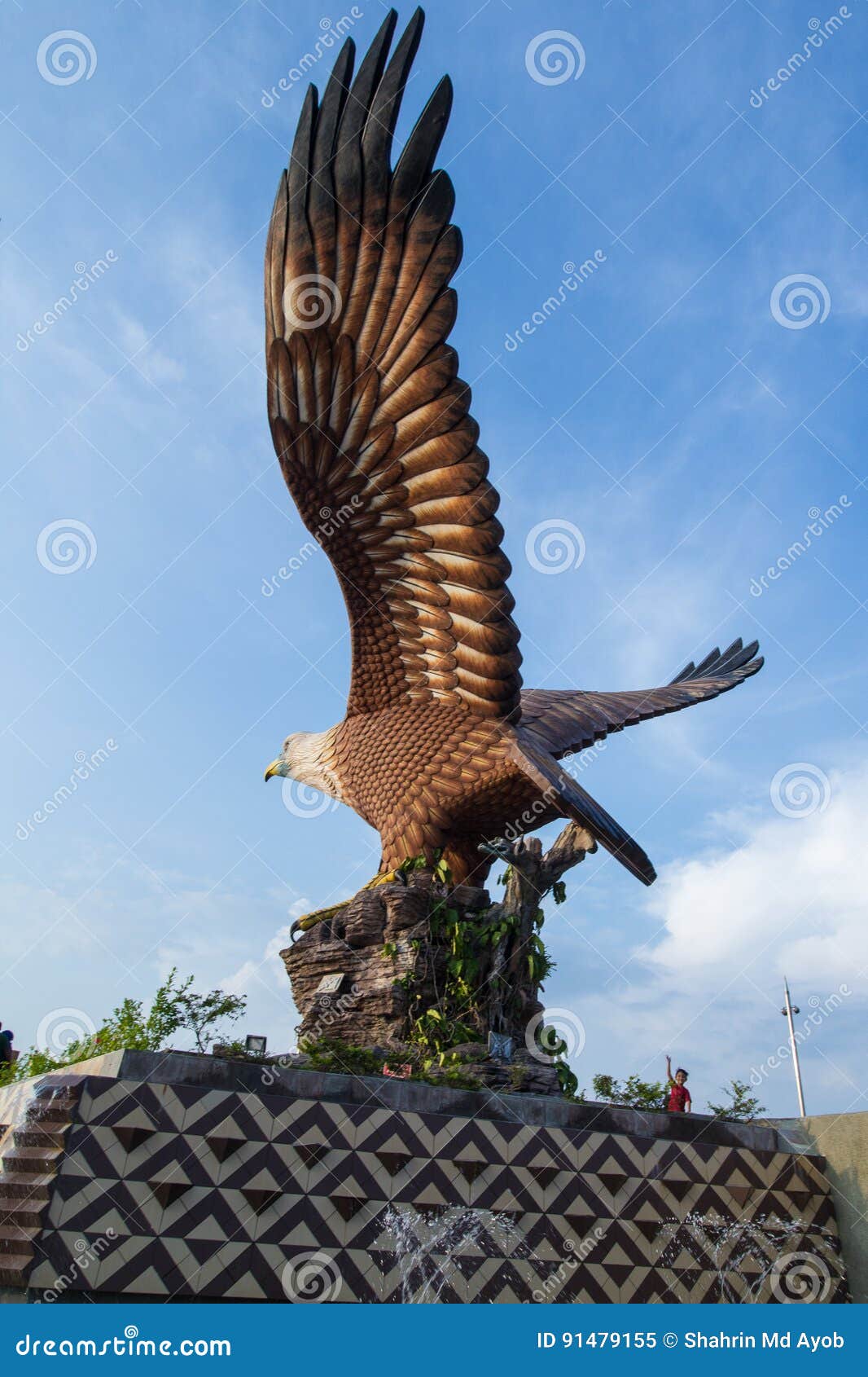 The Statue of Eagle at Eagle Square Park Langkawi Editorial Image ...