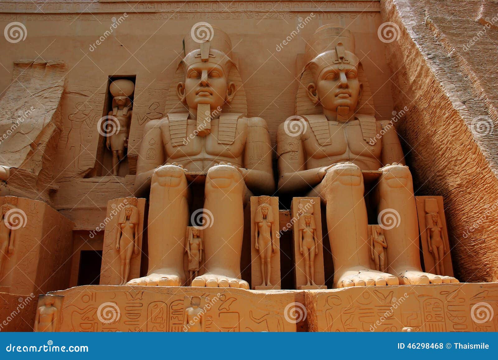 Statue Egypt . Stock Photography | CartoonDealer.com #46298468