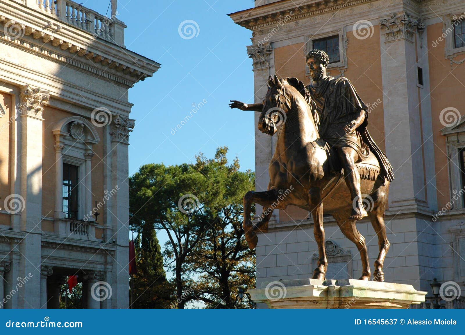 Statue Of Emperor Marcus Aurelius Stock Image - Image of marco ...