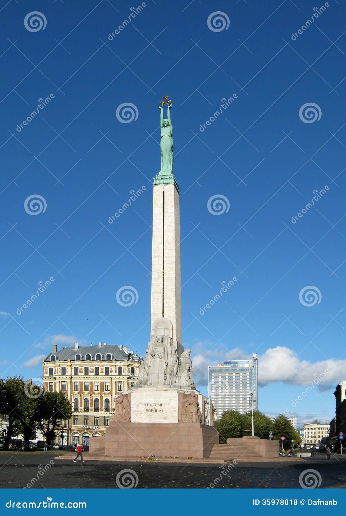 Statue of Freedom editorial stock photo. Image of blue - 35978018