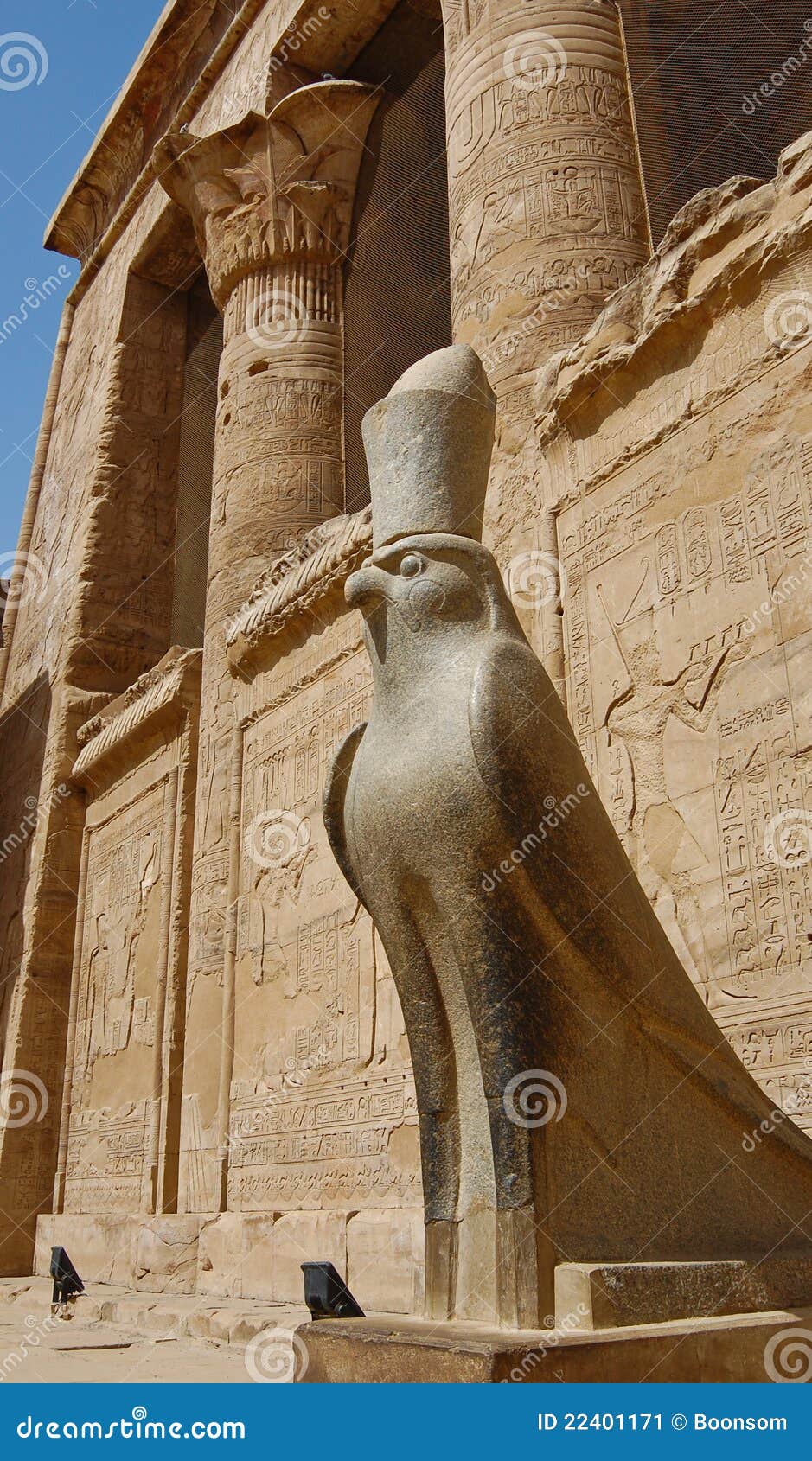 Statue of Horus in Edfu Temple Stock Image - Image of tourist, egyptian ...