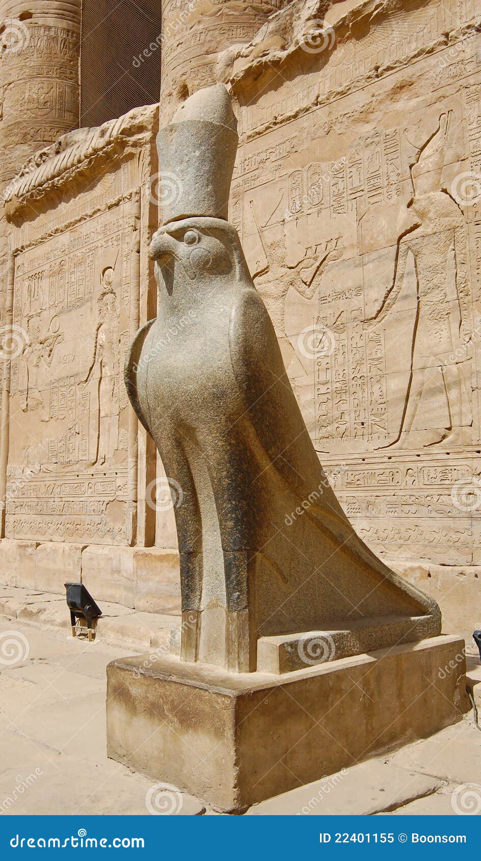 Statue of Horus, Egypt stock image. Image of stone, travel - 22401155