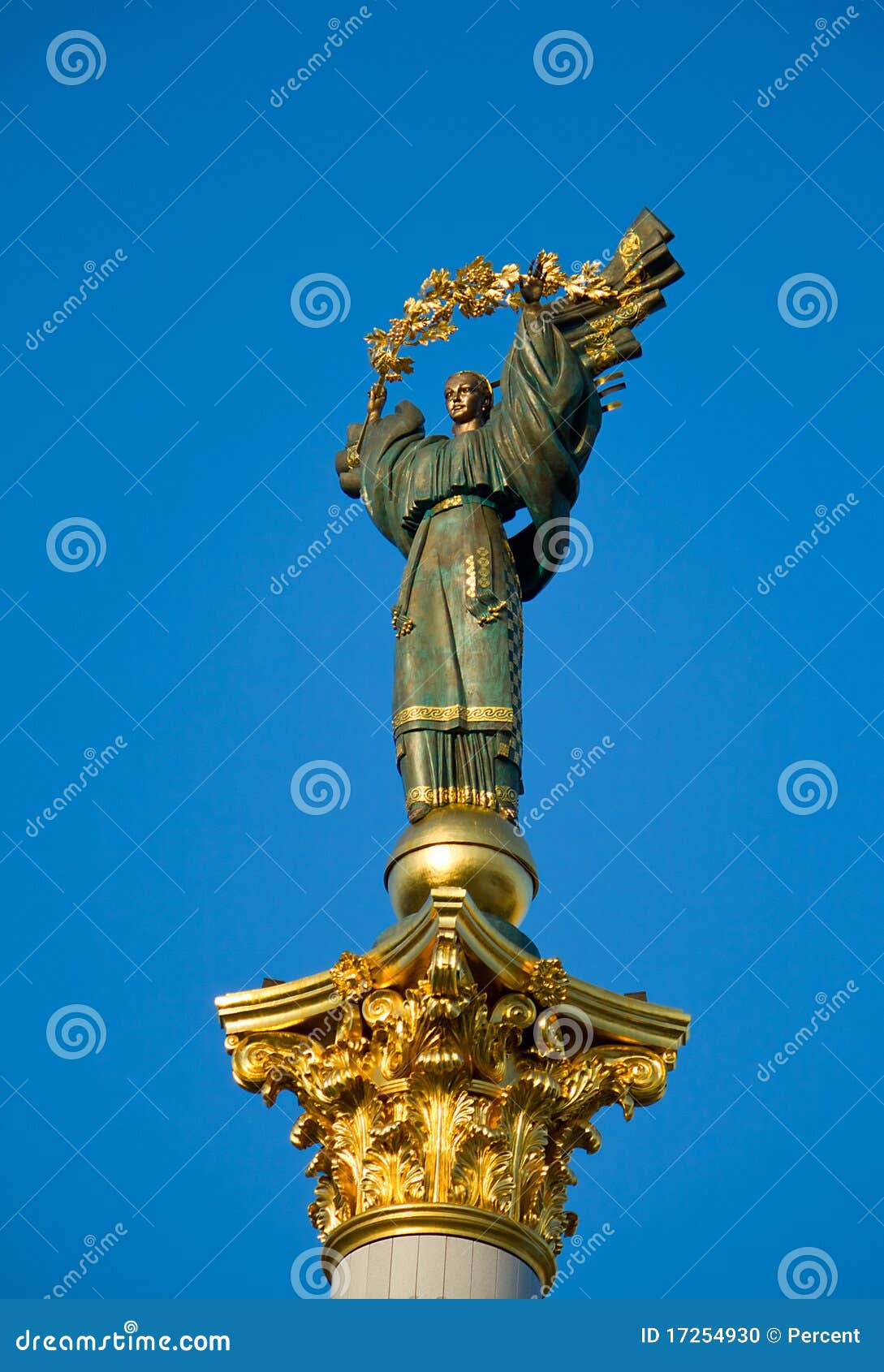 Statue of Independence of Ukraine Stock Photo - Image of column ...